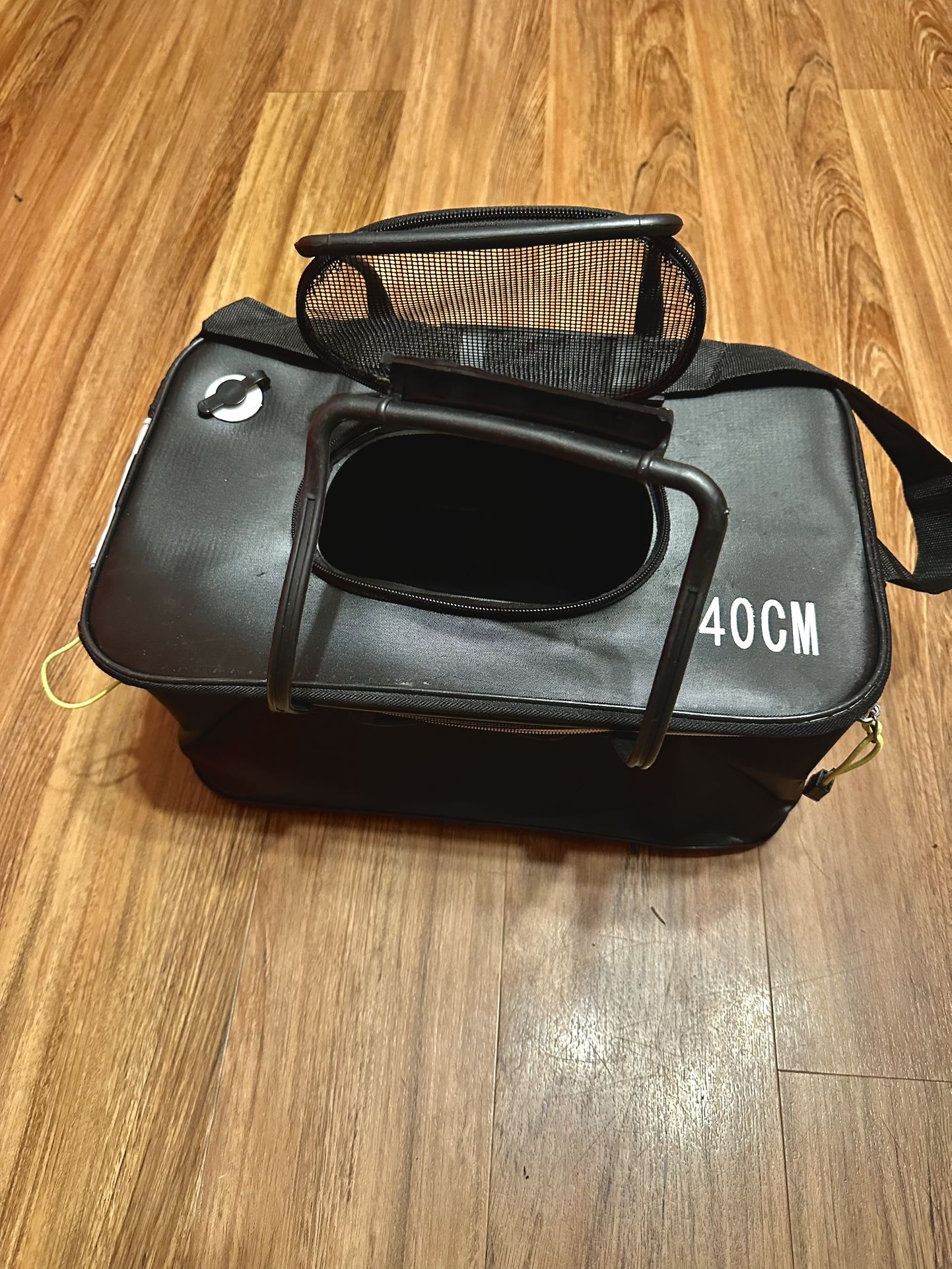 Foldable EVA Fishing Bucket - 40CM Live Fish Container with Shoulder ...