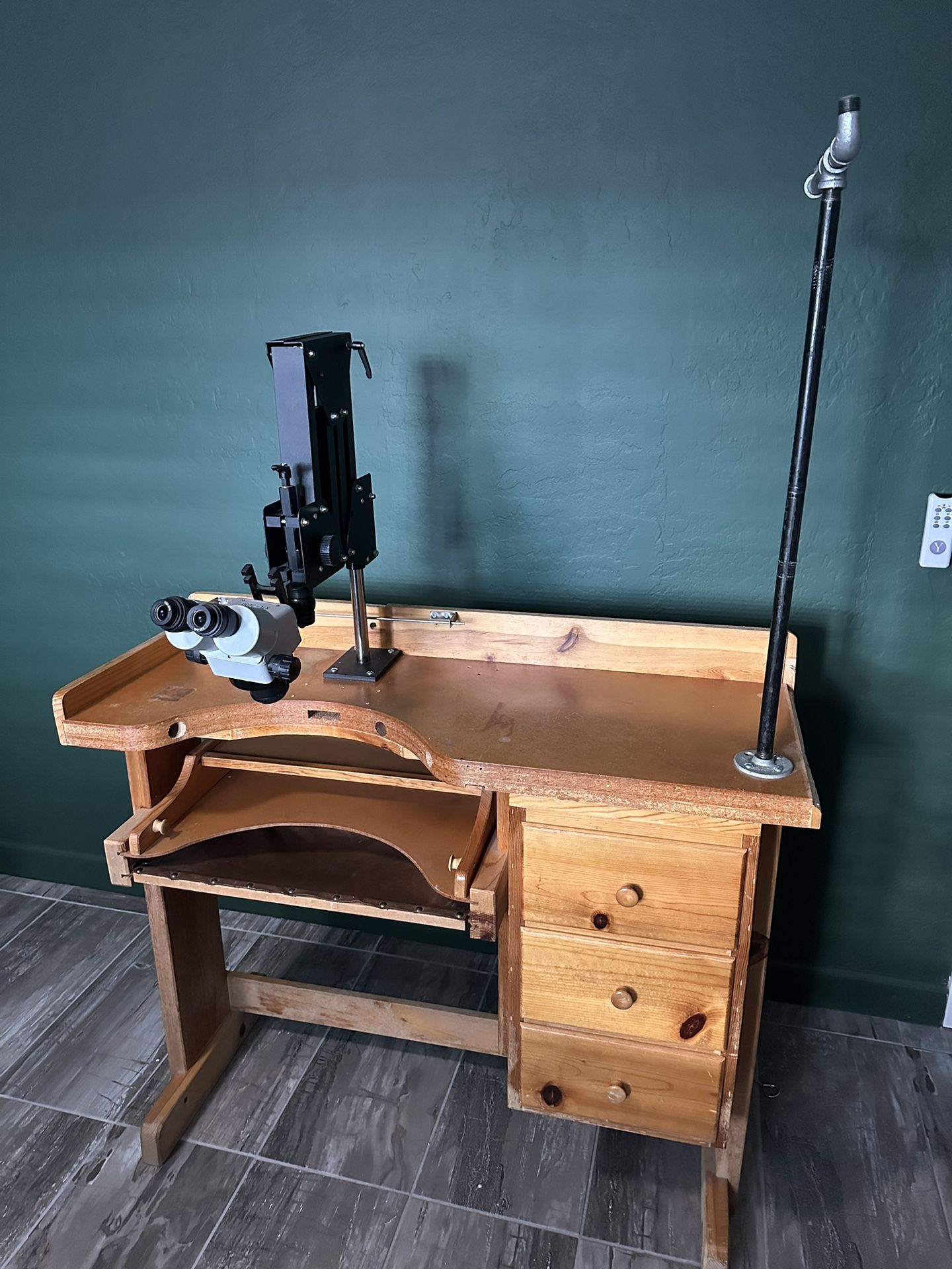 Jewelers Bench With Microscope for Sale in Scottsdale, AZ - OfferUp