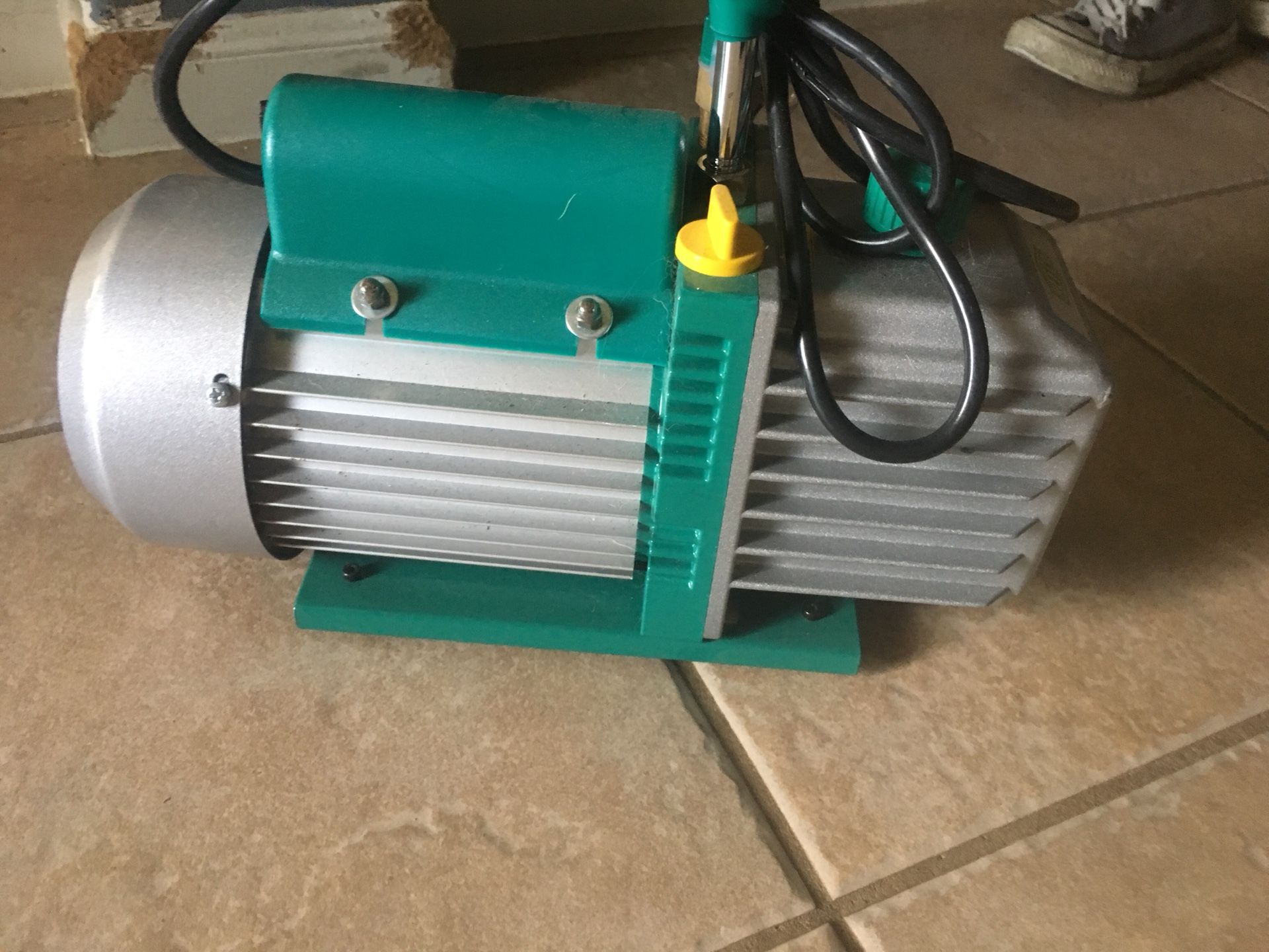 Refco ECO 5 CFM Vacuum Pump for Sale in Cypress, TX - OfferUp