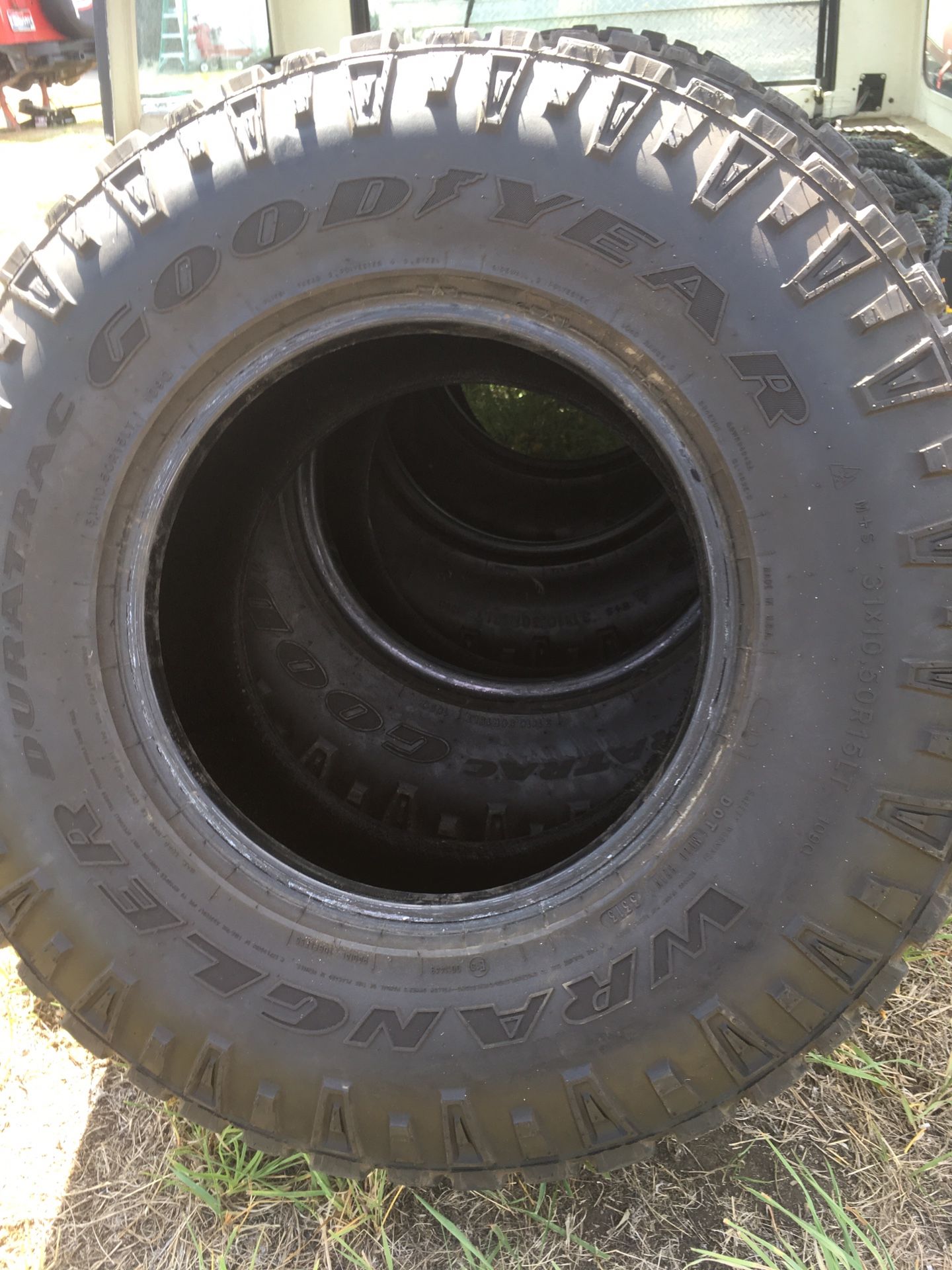 Goodyear wrangler 2013, pretty good tires. 31x10.50x15. for Sale in ...