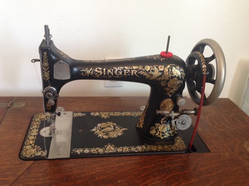 Antique 1904 singer treadle sewing machine model 27 for Sale in Chula ...