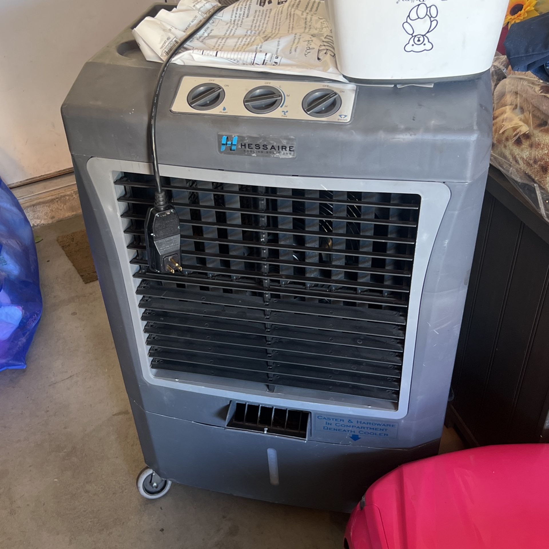 Swamp cooler almost brand new for Sale in Las Vegas, NV - OfferUp