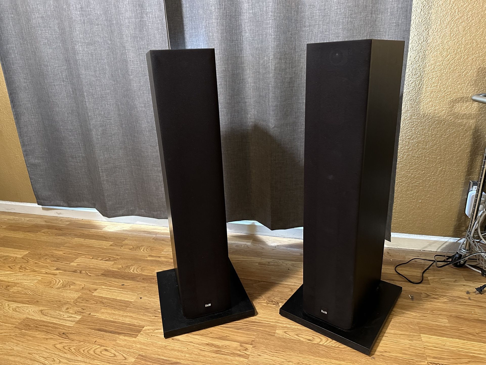 Bower And Wilkins 683 Floor Standing Front Speakers for Sale in Phoenix ...