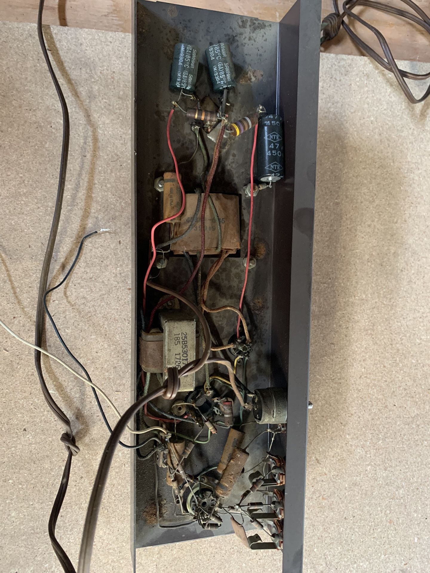 Marvel 35 Tube Guitar Amplifier 1940's for Sale in Fullerton, CA - OfferUp