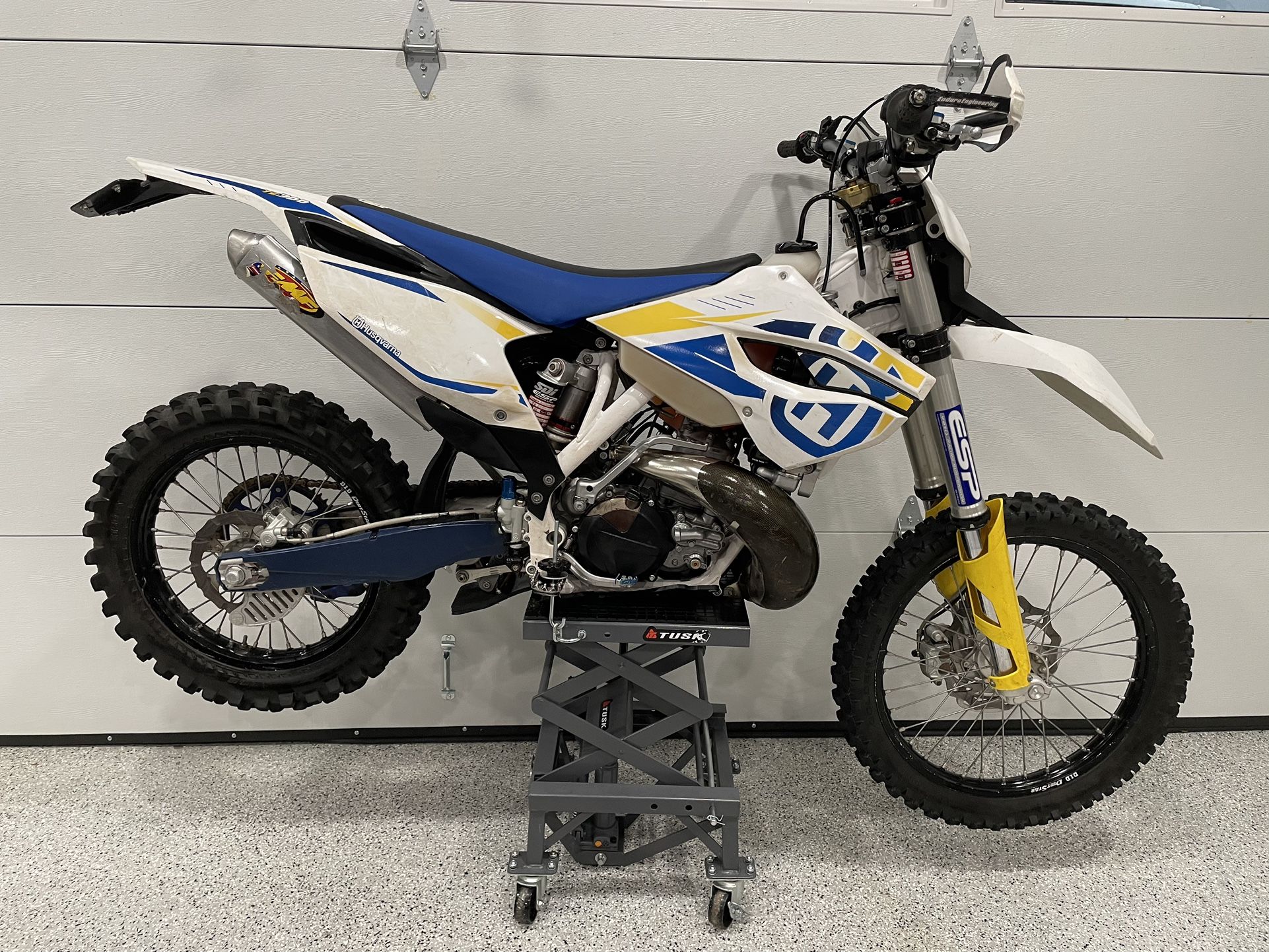 2014 Husqvarna TE300 for Sale in Thousand Oaks, CA - OfferUp