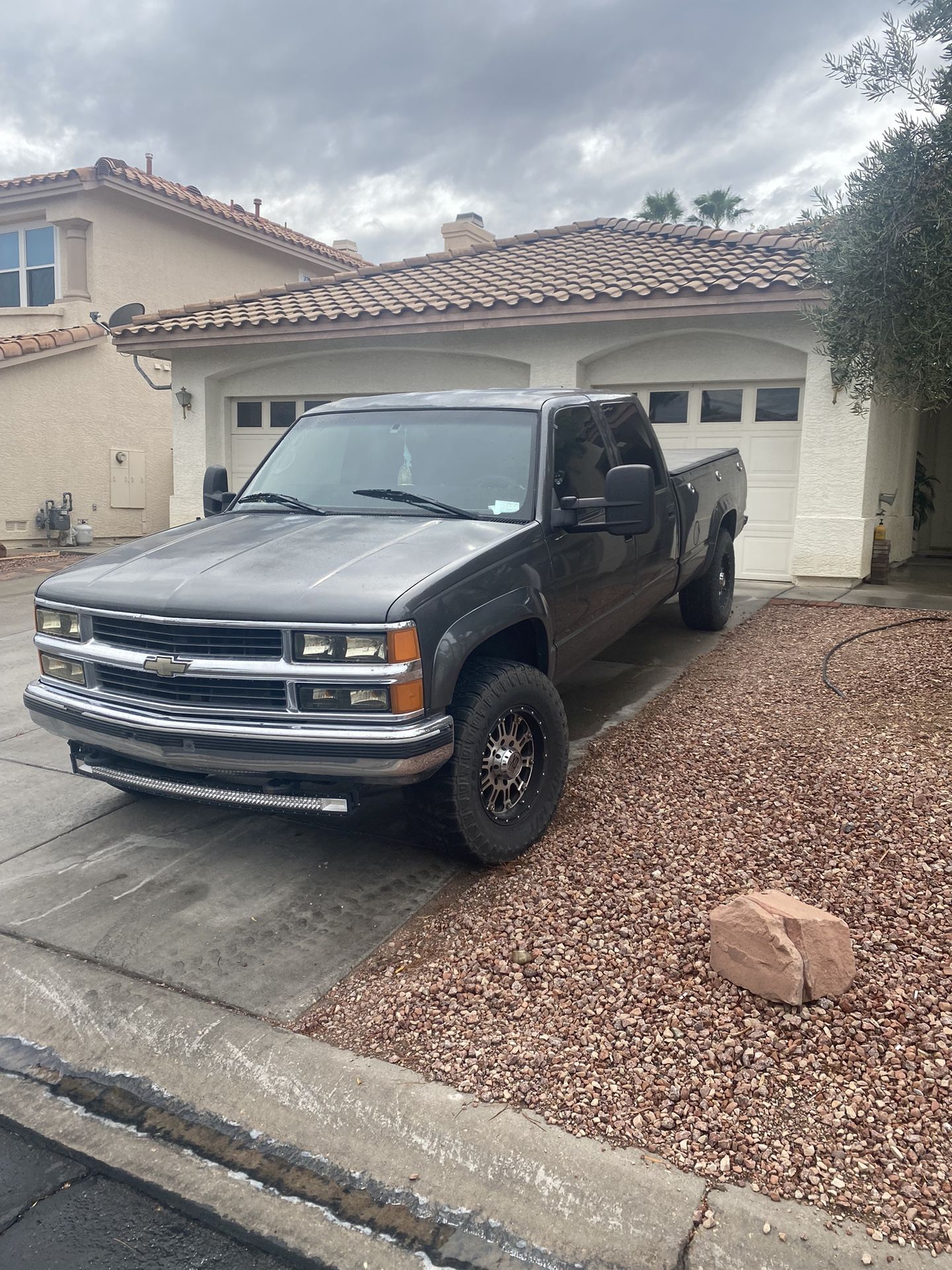 2000 Chevrolet 3500 HD for Sale in Las Vegas, NV - OfferUp