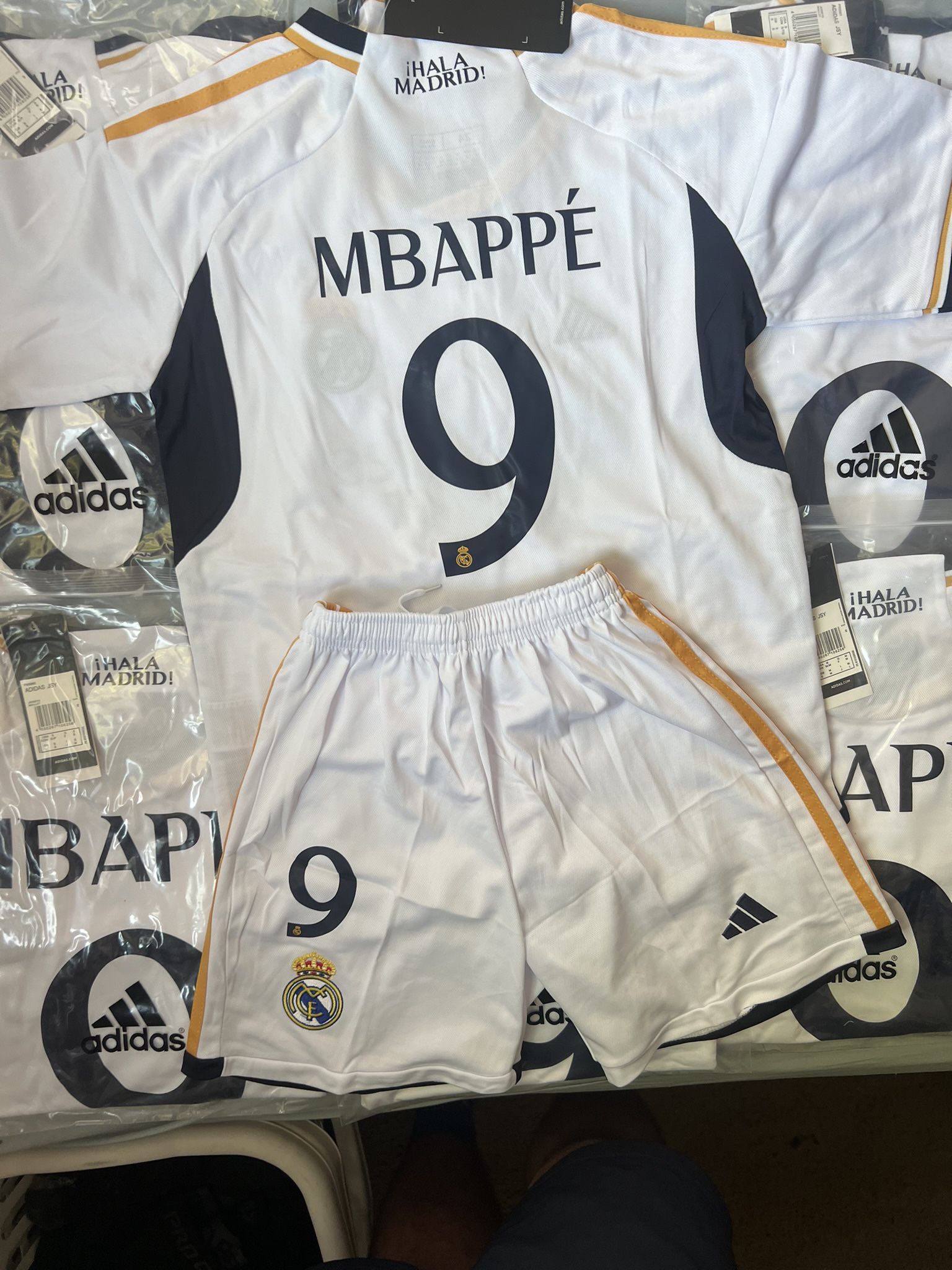 Soccer fútbol Real Madrid Vini jr #7 gray set Mbappe #9 Orange set kids ...