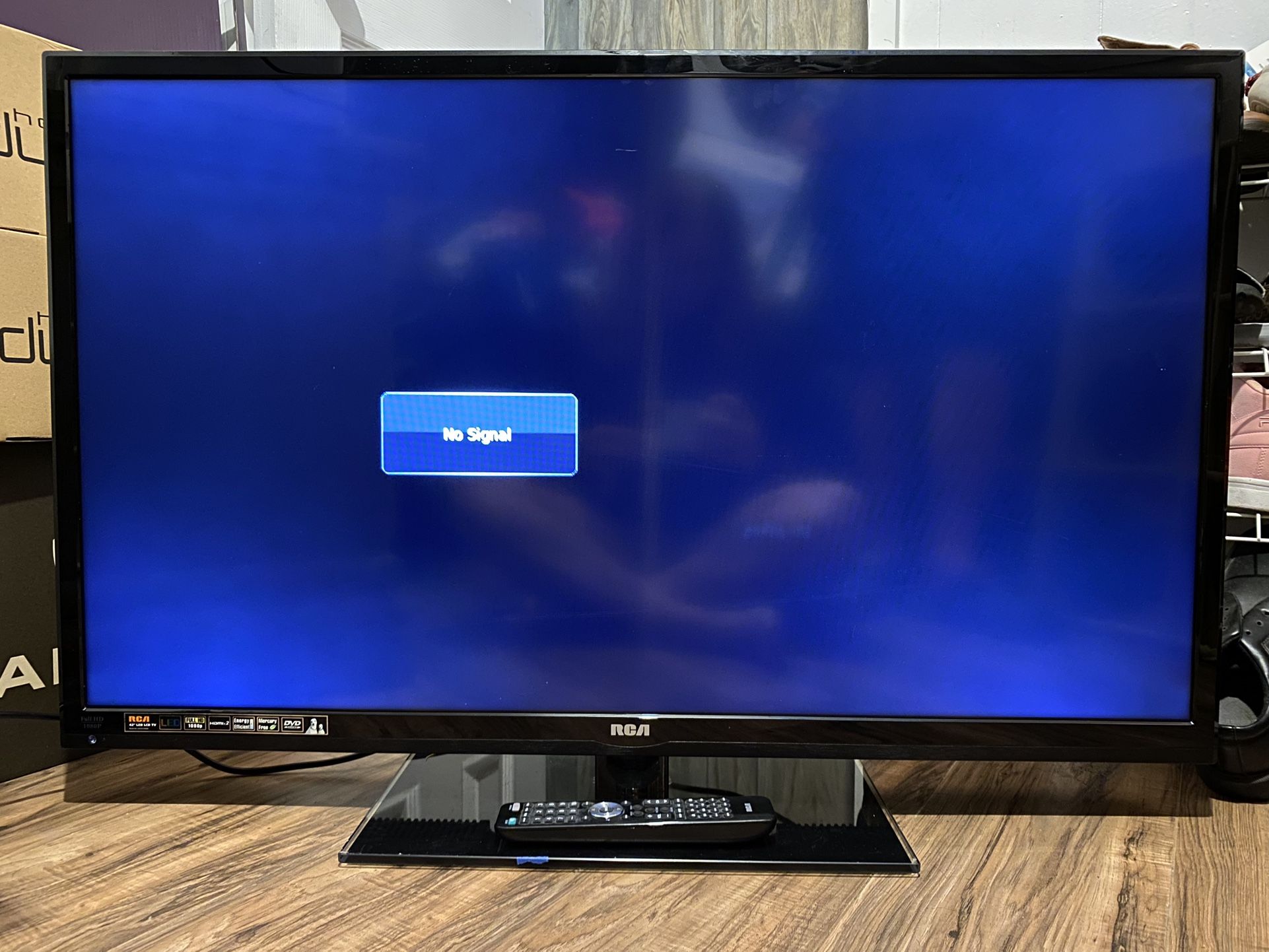 42” RCA Flat Screen TV With Remote for Sale in Alafaya, FL - OfferUp