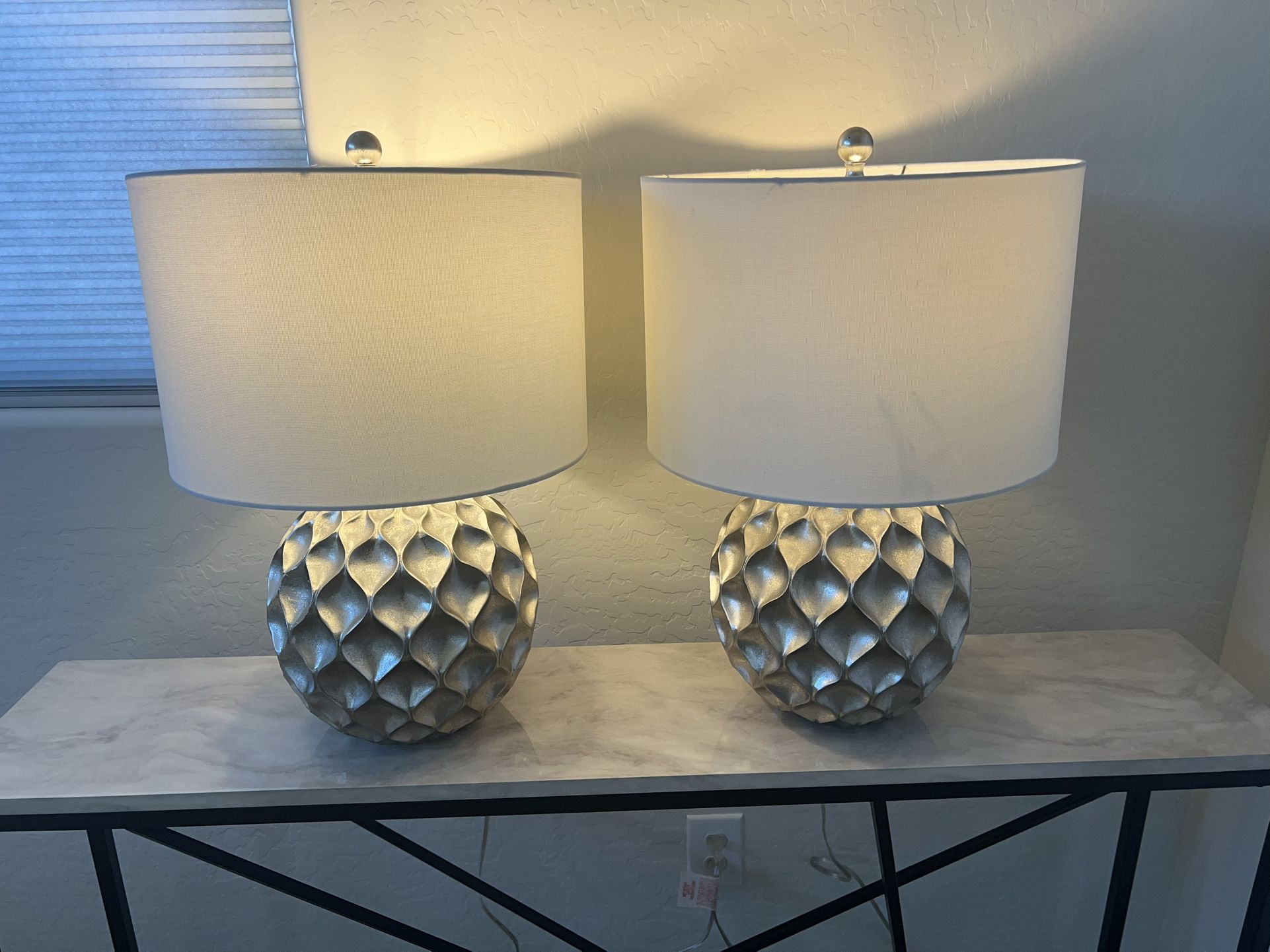 Globe / Octagon Style Table Lamp (Set of 2) for Sale in Gilbert, AZ ...