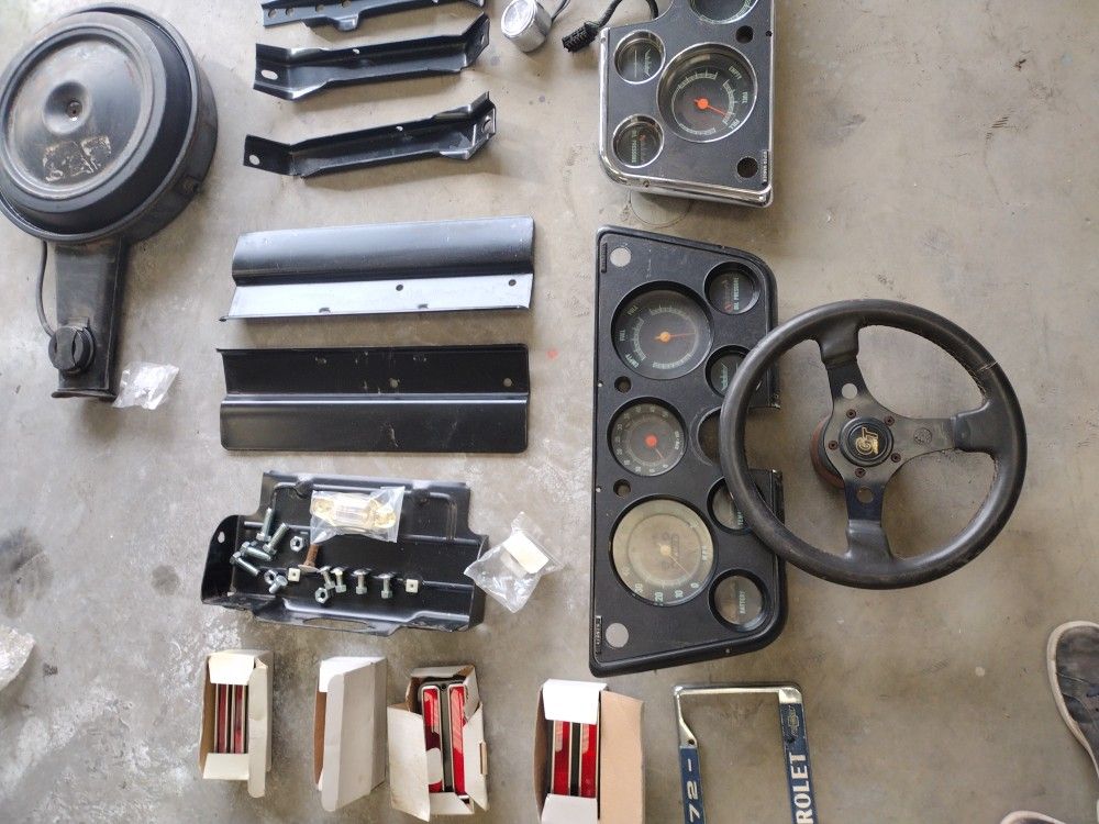 Chevy C10 C20 Parts for Sale in Hesperia, CA - OfferUp