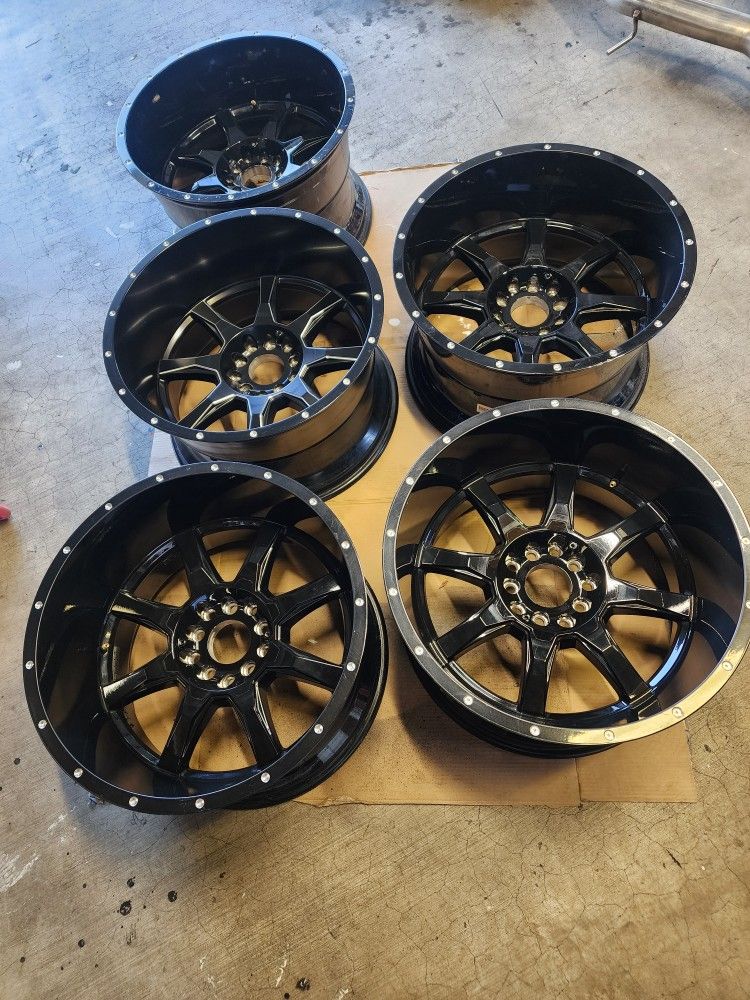 MO970 20x12 44 offset JEEP and DODGE Dual Drilled 5 lug for Sale in ...