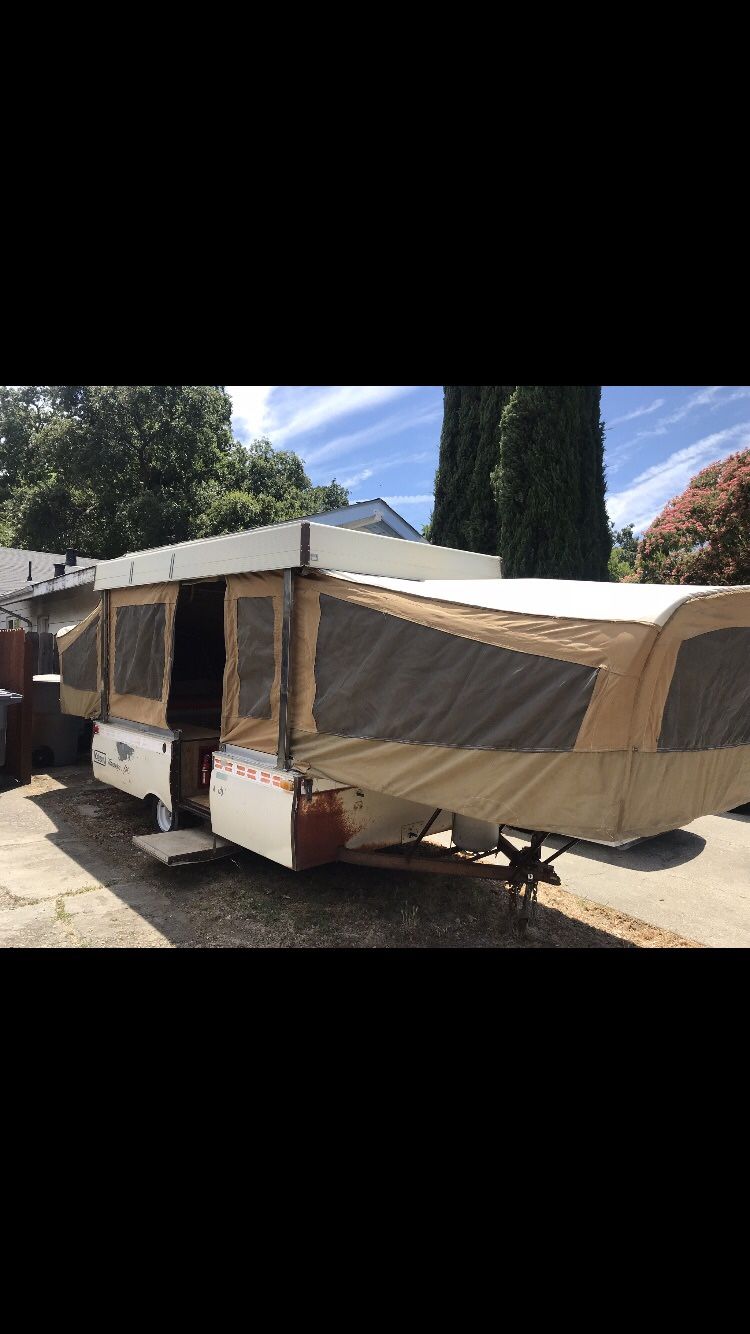 Coleman pop up tent trailer 1980 for Sale in Dixon, CA - OfferUp