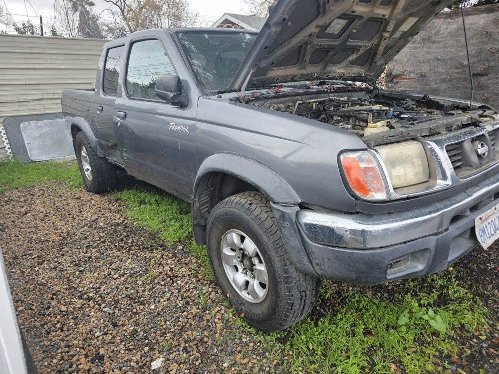 2000 Nissan Frontier for Sale in Phillips Ranch, CA - OfferUp