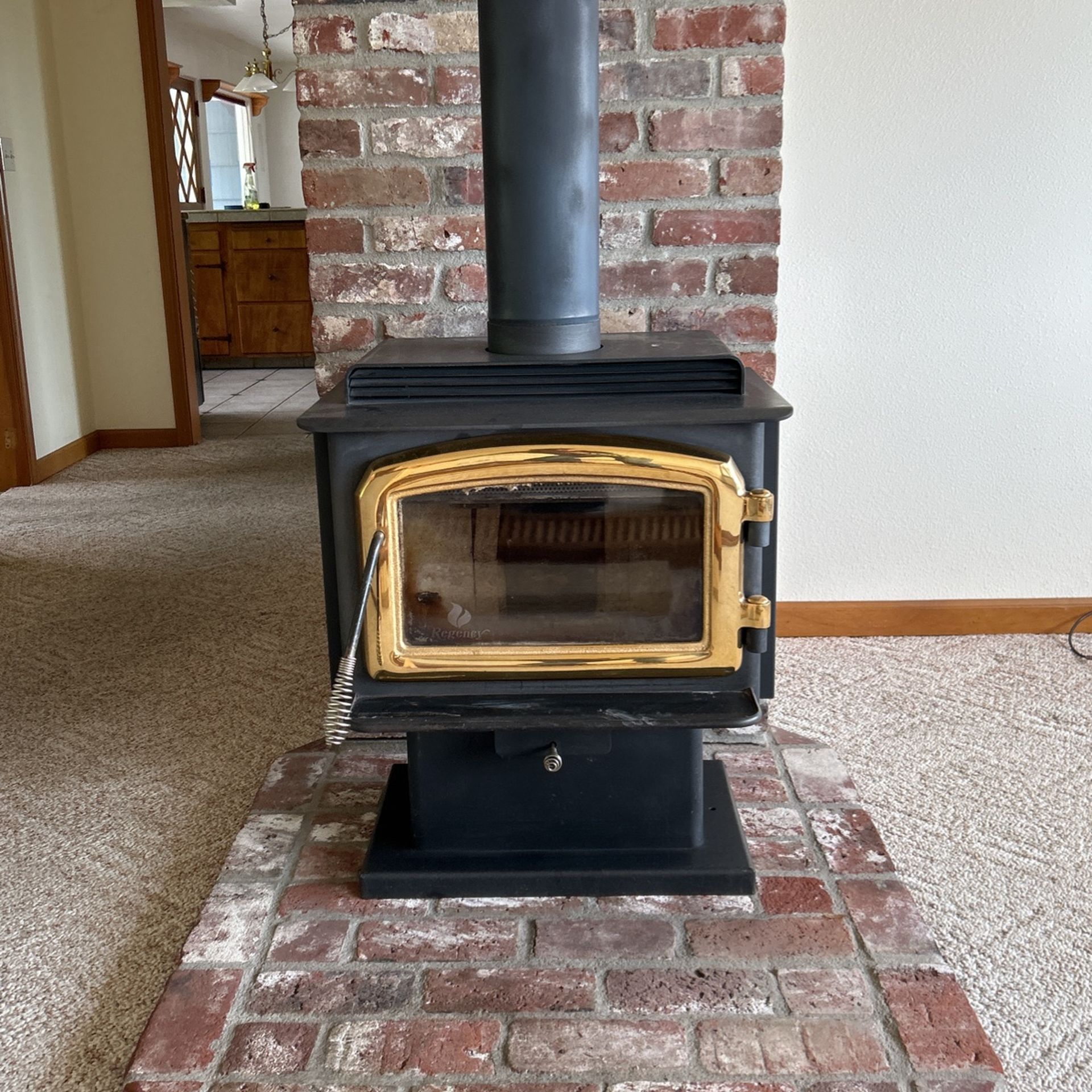 Regency Wood Stove for Sale in Astoria, OR - OfferUp