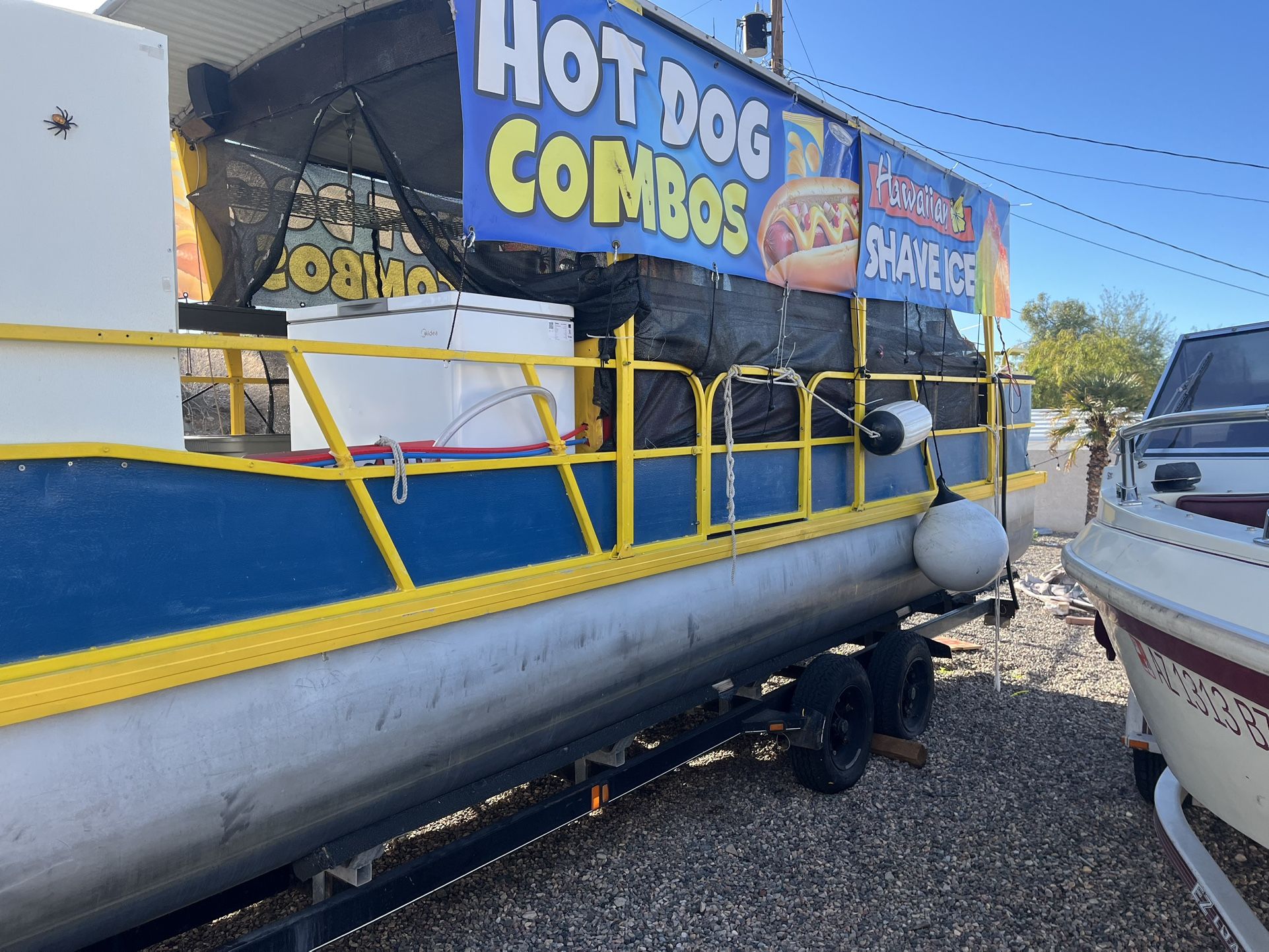 Hotdog And Shaved Ice Pontoon Boat for Sale in San Bernardino, CA - OfferUp