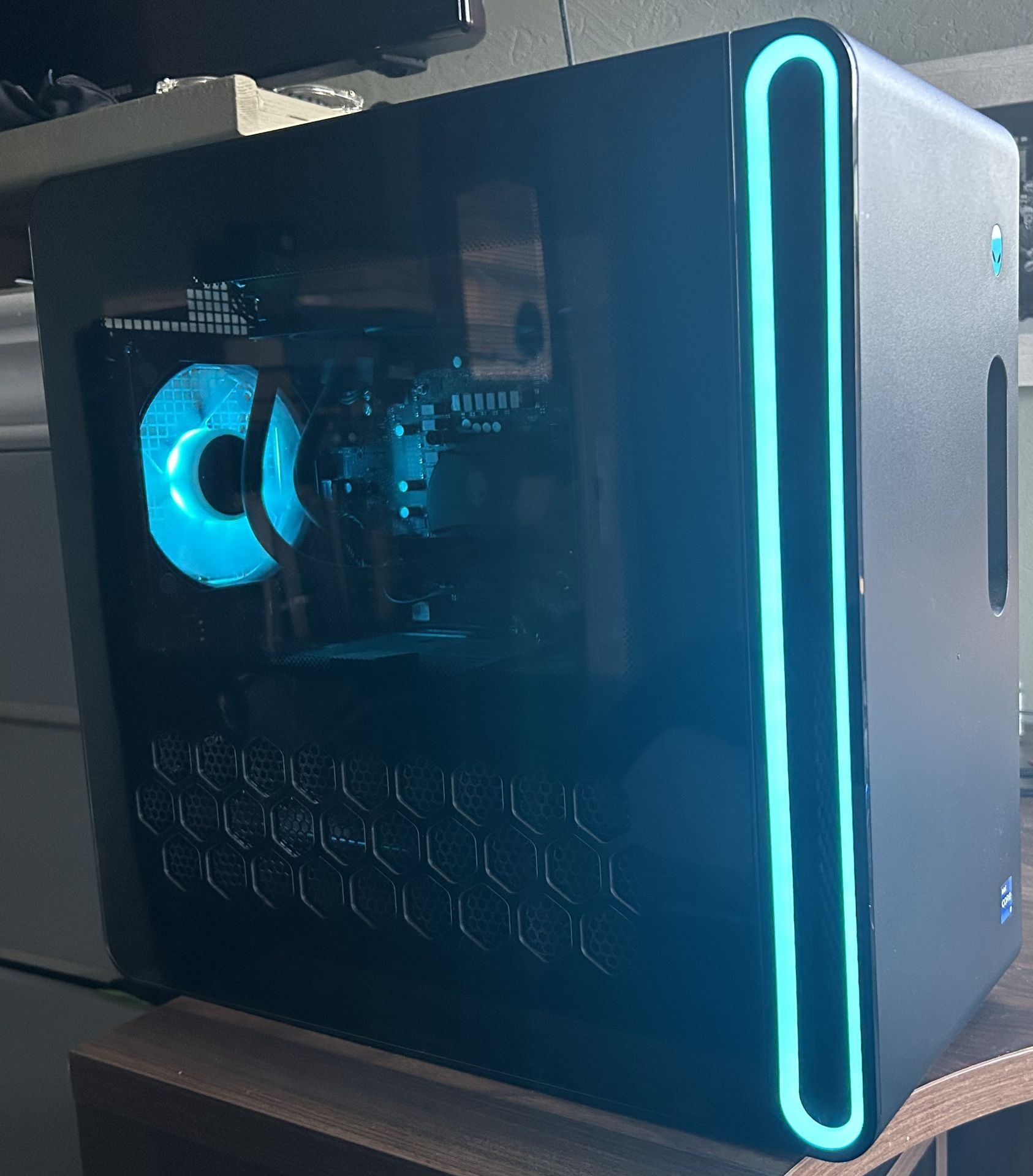 Alienware Aurora R16 16 GB Ram 4060Ti for Sale in Benicia, CA - OfferUp