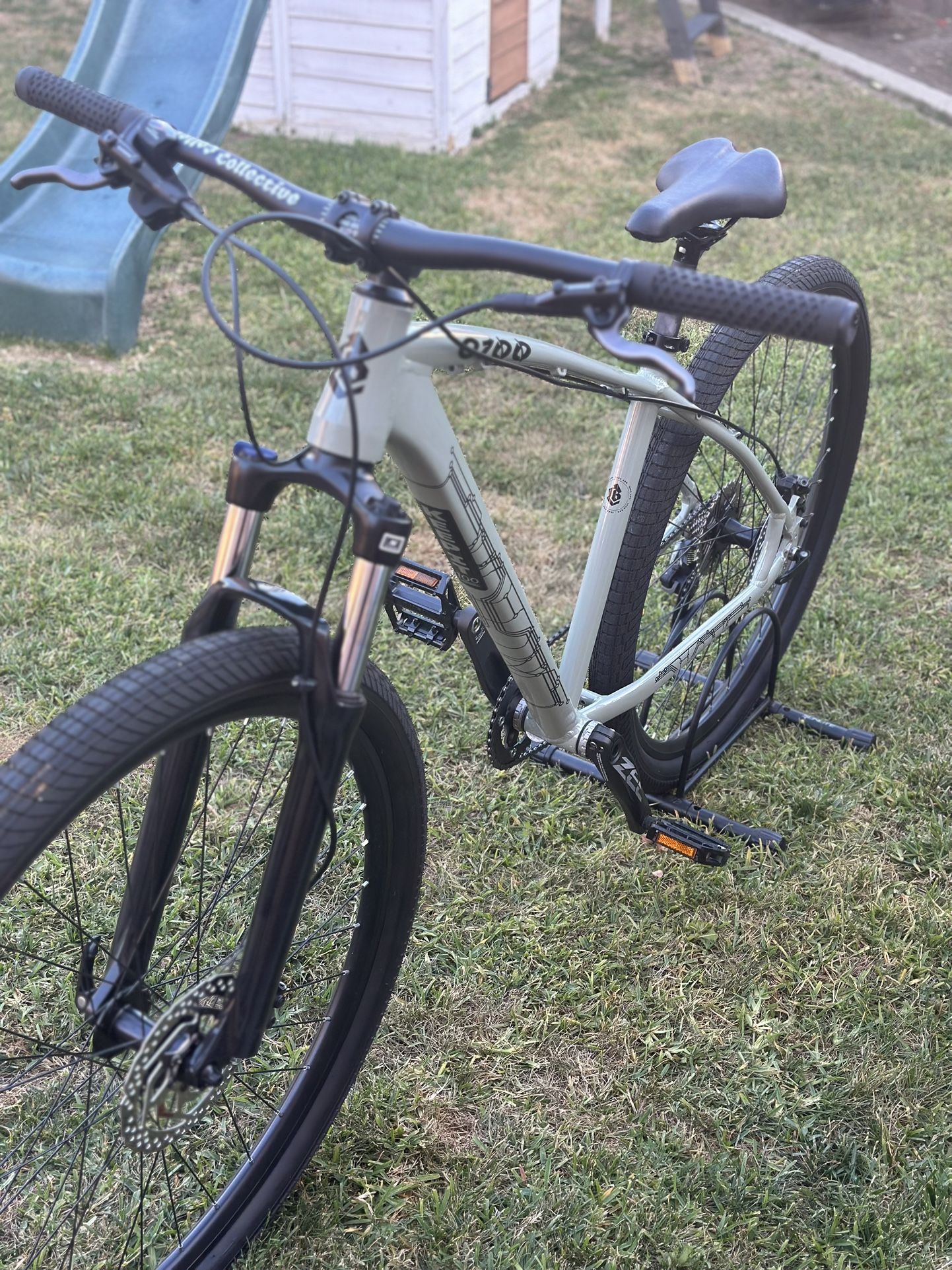 C100 V2 MTB Bike Concrete Grey for Sale in Downey, CA - OfferUp