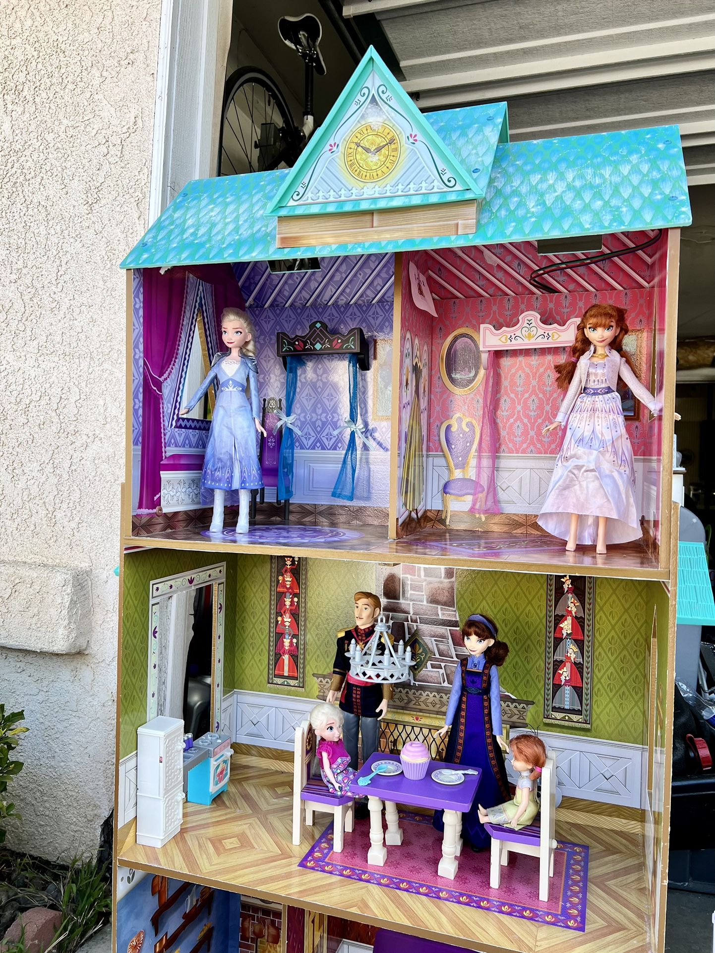 Disney frozen arendelle palace dollhouse store