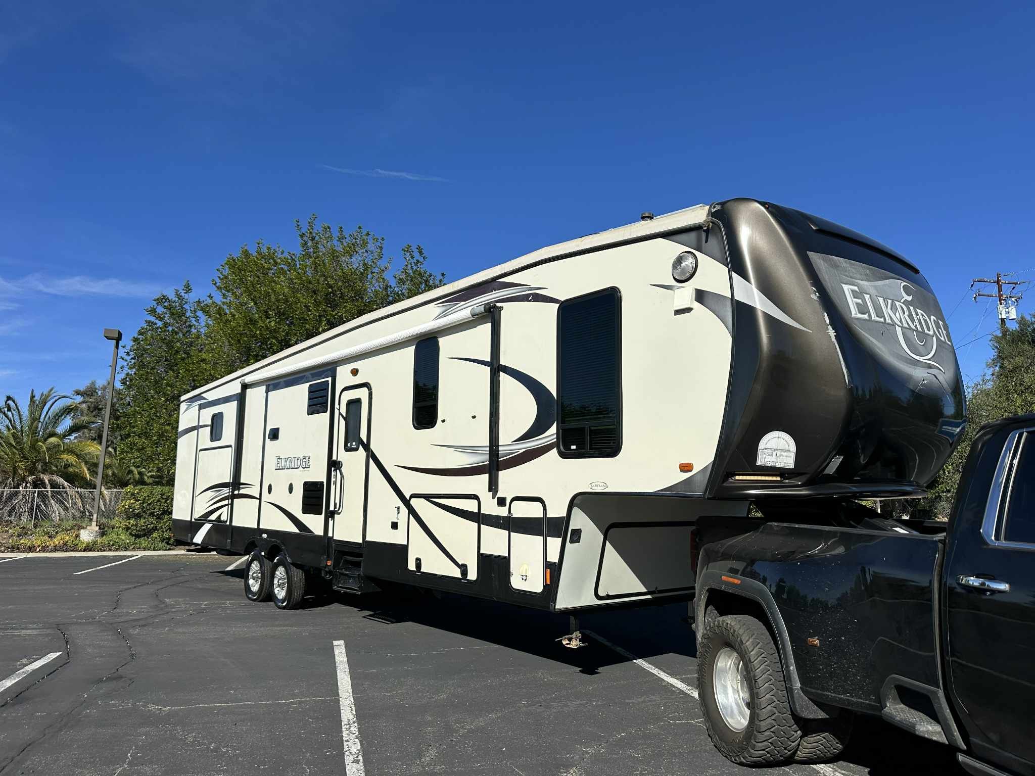 2015 Trailer 5 Slide Out Two Rooms Two Bathrooms for Sale in Valley ...