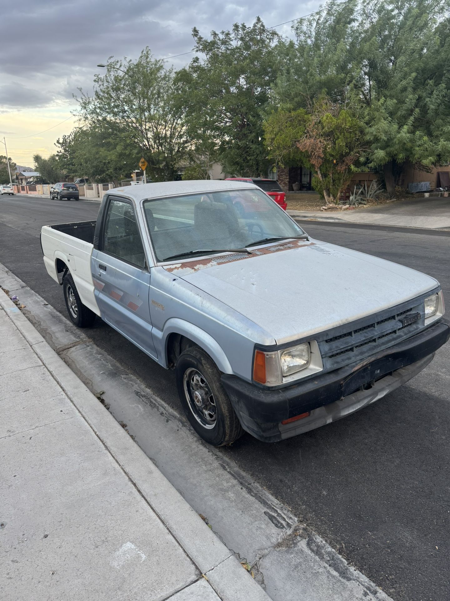 1990 Mazda B2200 for Sale in Las Vegas, NV - OfferUp