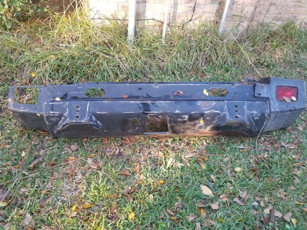 Hummer H2 rear bumper for Sale in Humble, TX - OfferUp