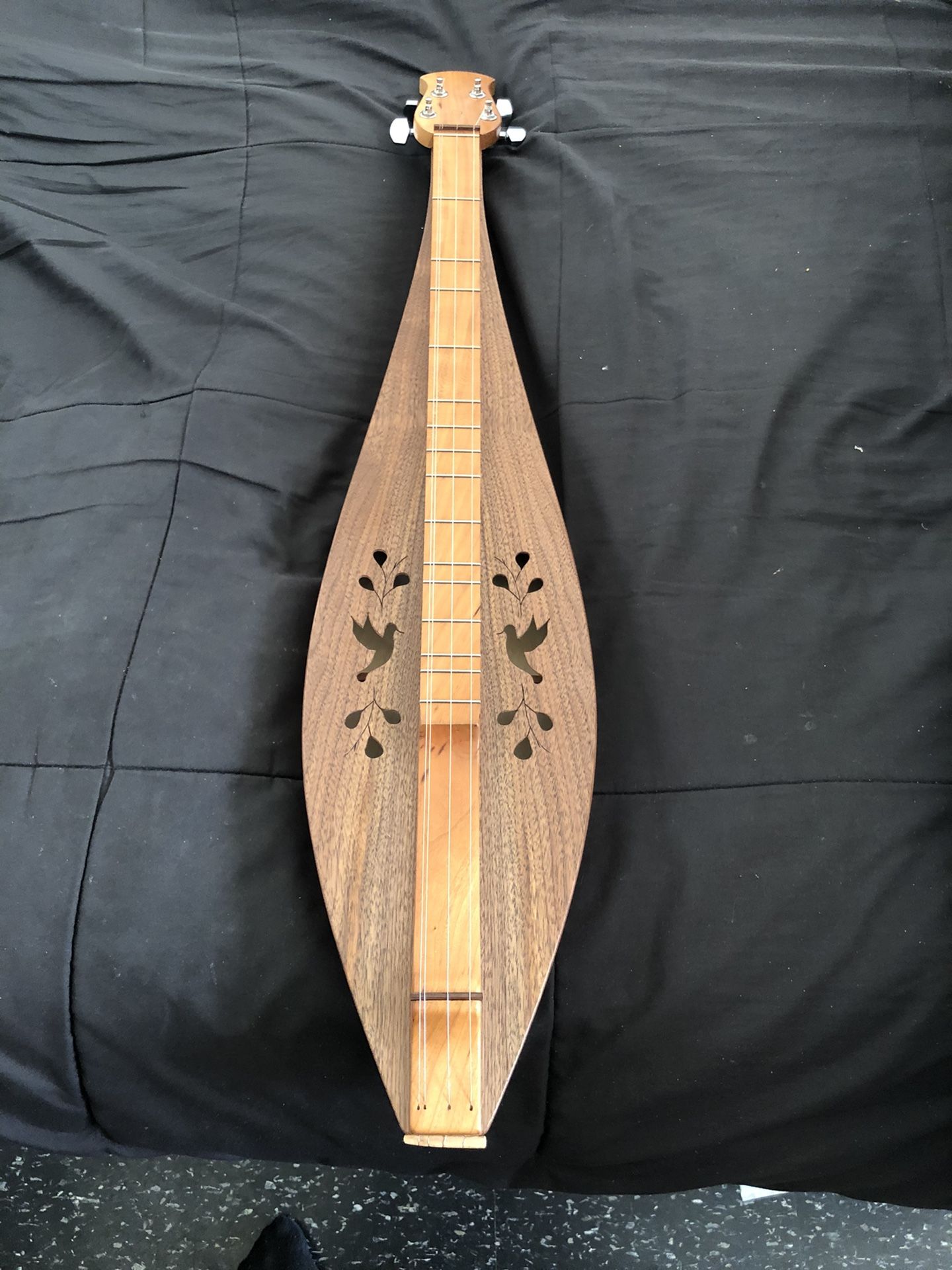 Teardrop Dulcimer