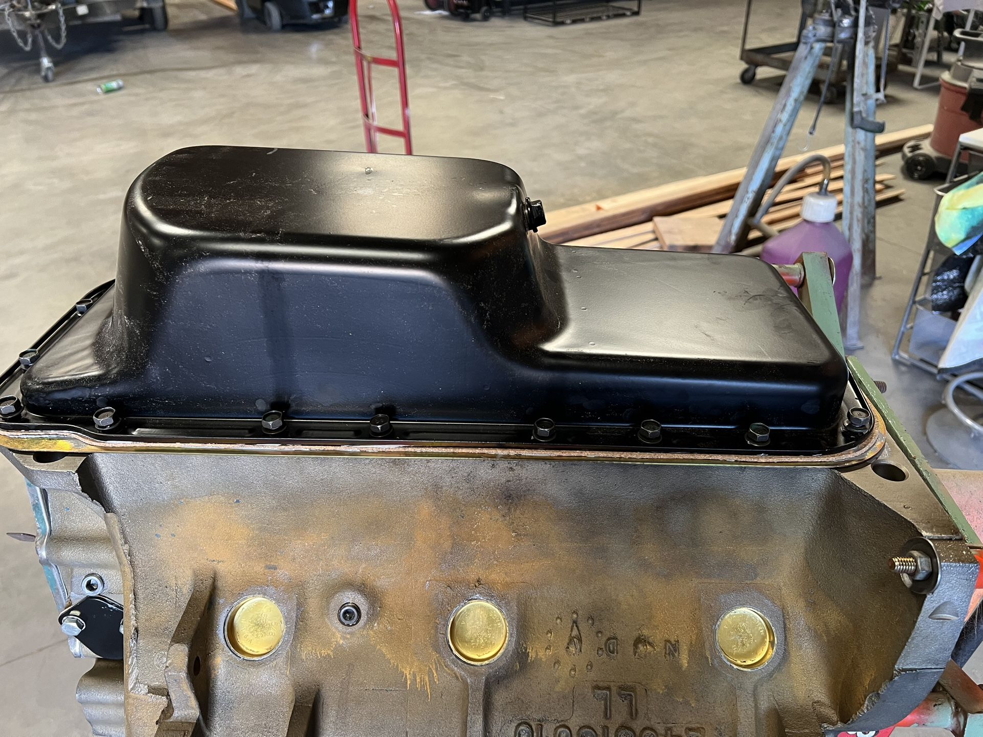 Mopar Big Block Oil Pan And Oil Pick Up for Sale in Chino, CA - OfferUp