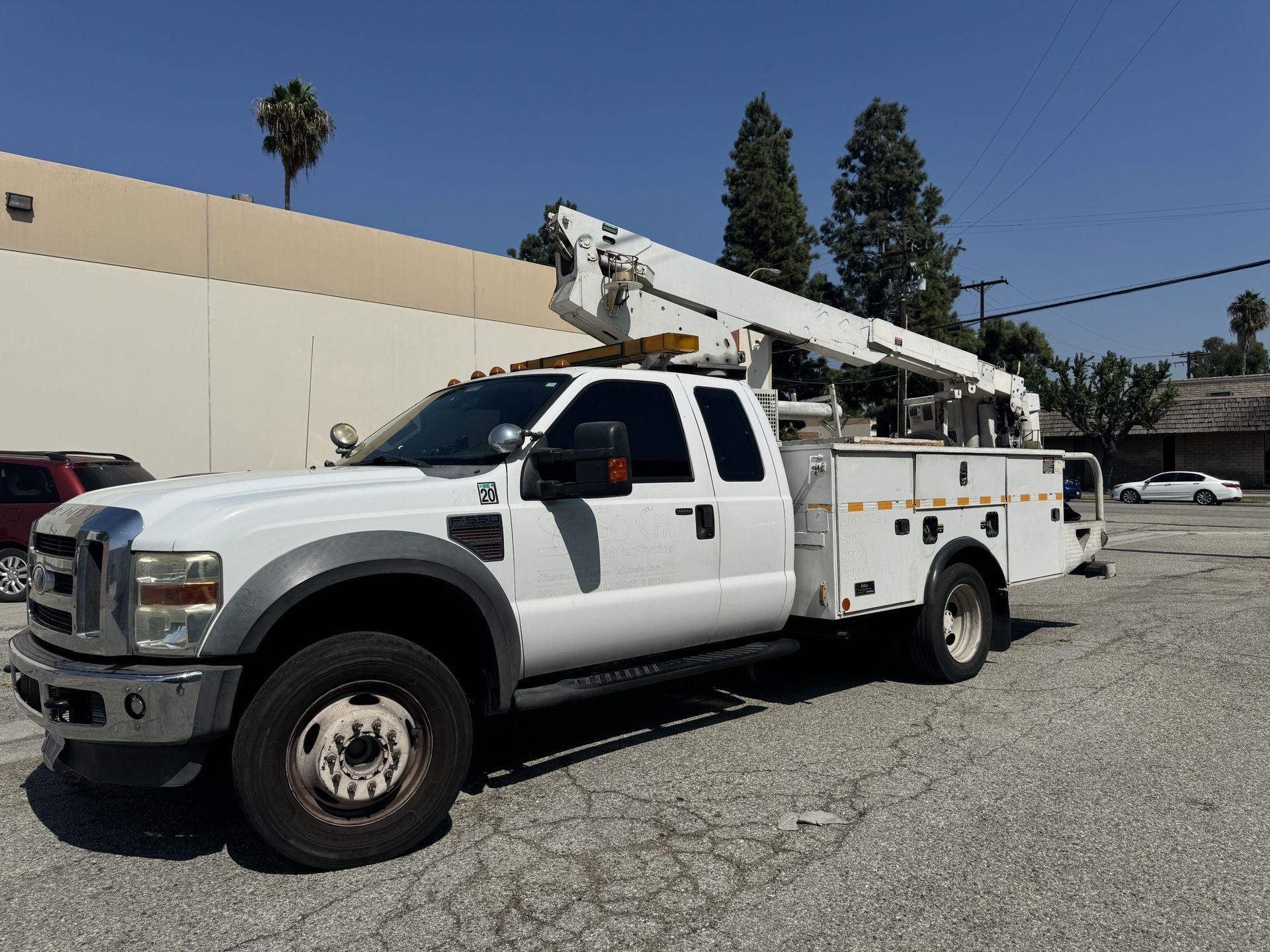 Bucket Truck for Sale in Santa Fe Springs, CA - OfferUp