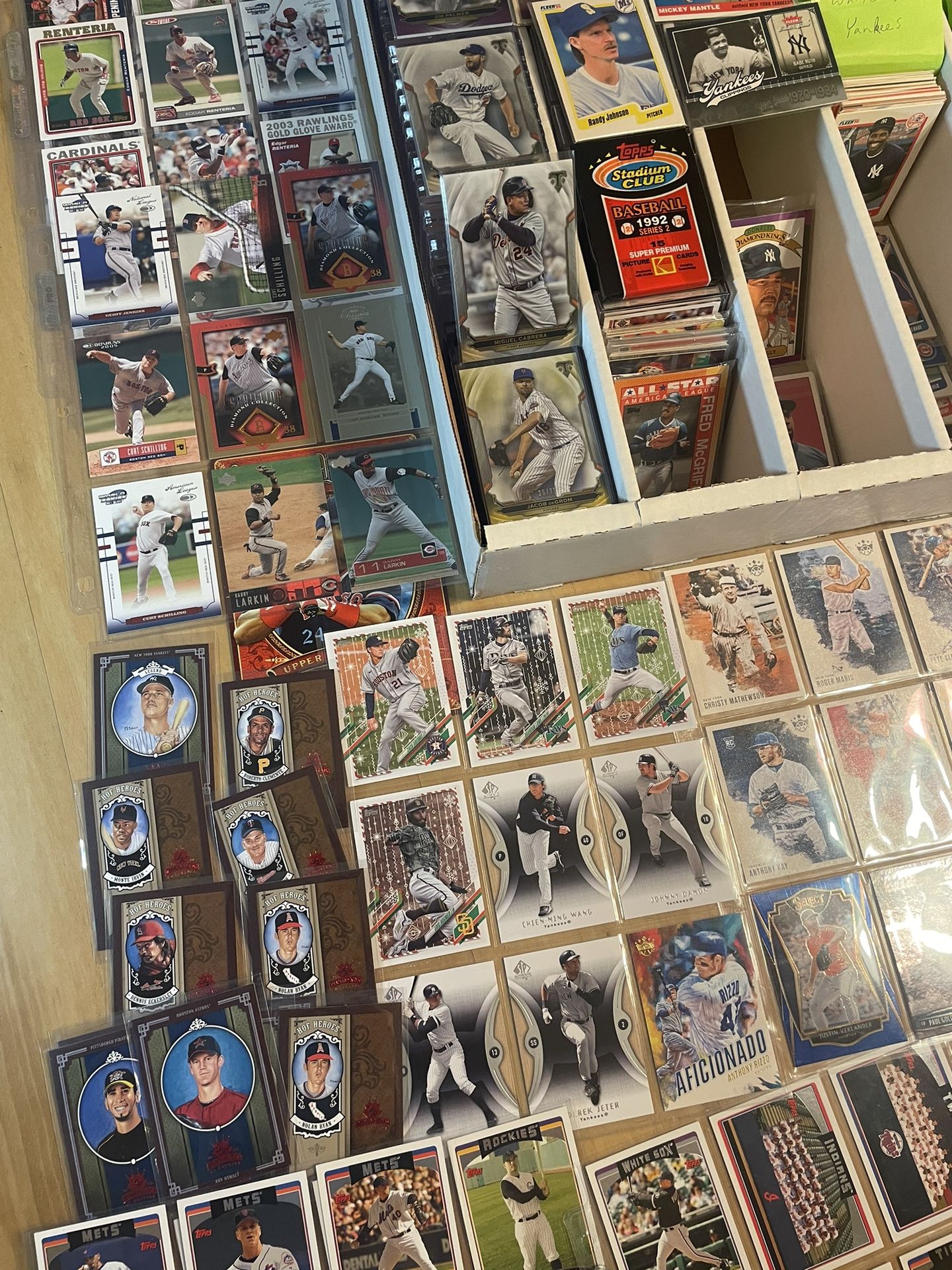 Huge Baseball Card Collection - Vintage + Modern! Topps, Ud, Panini