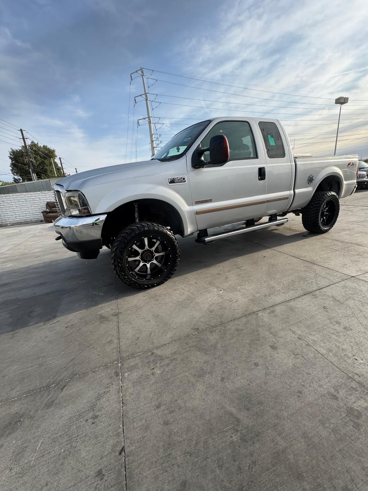 * 2004 FORD F350 SUPER DUTY XL* * THE PRICE IS + TAX * * 6.0 L* 8 CYL ...