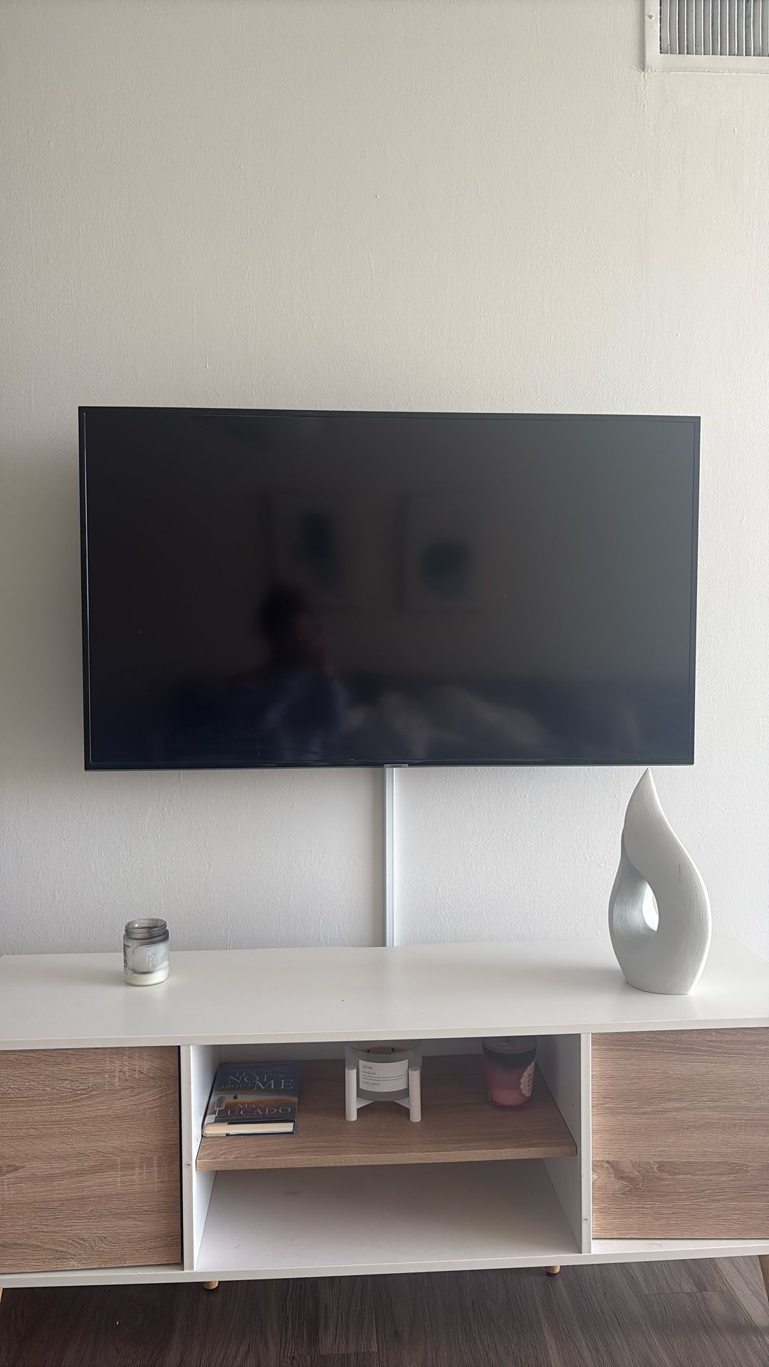Samsung 45 Inch Smart TV for Sale in Miramar, FL - OfferUp