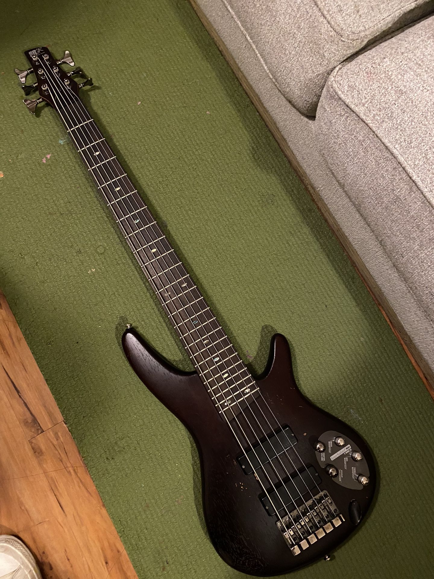 Ibanez Bass 6 Strings for Sale in Chula Vista, CA - OfferUp