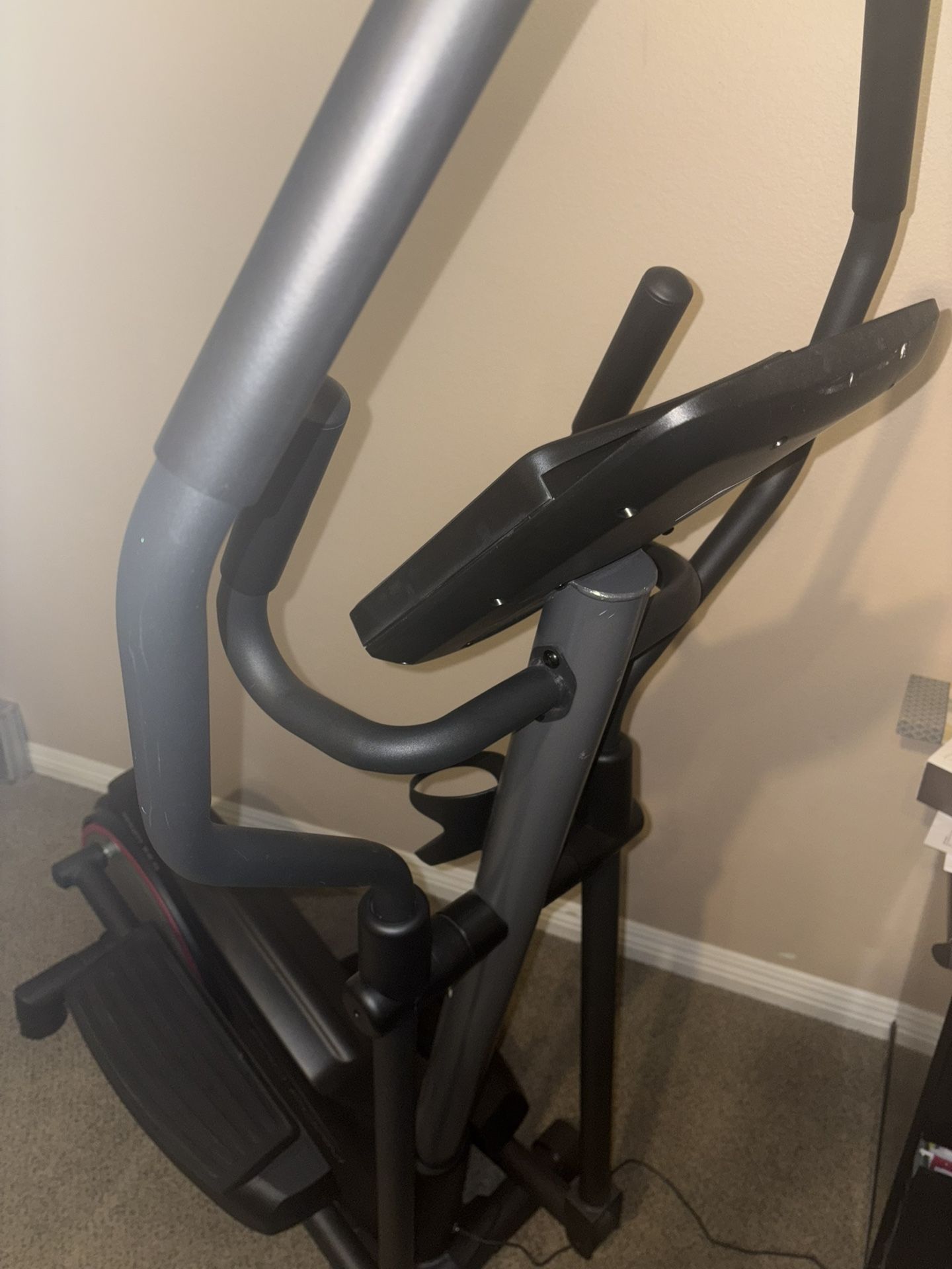 ProForm E2.0 Elliptical for Sale in Las Vegas, NV - OfferUp