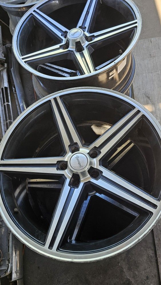 IROCC WHEELS 22" for Sale in Wilmington, CA - OfferUp