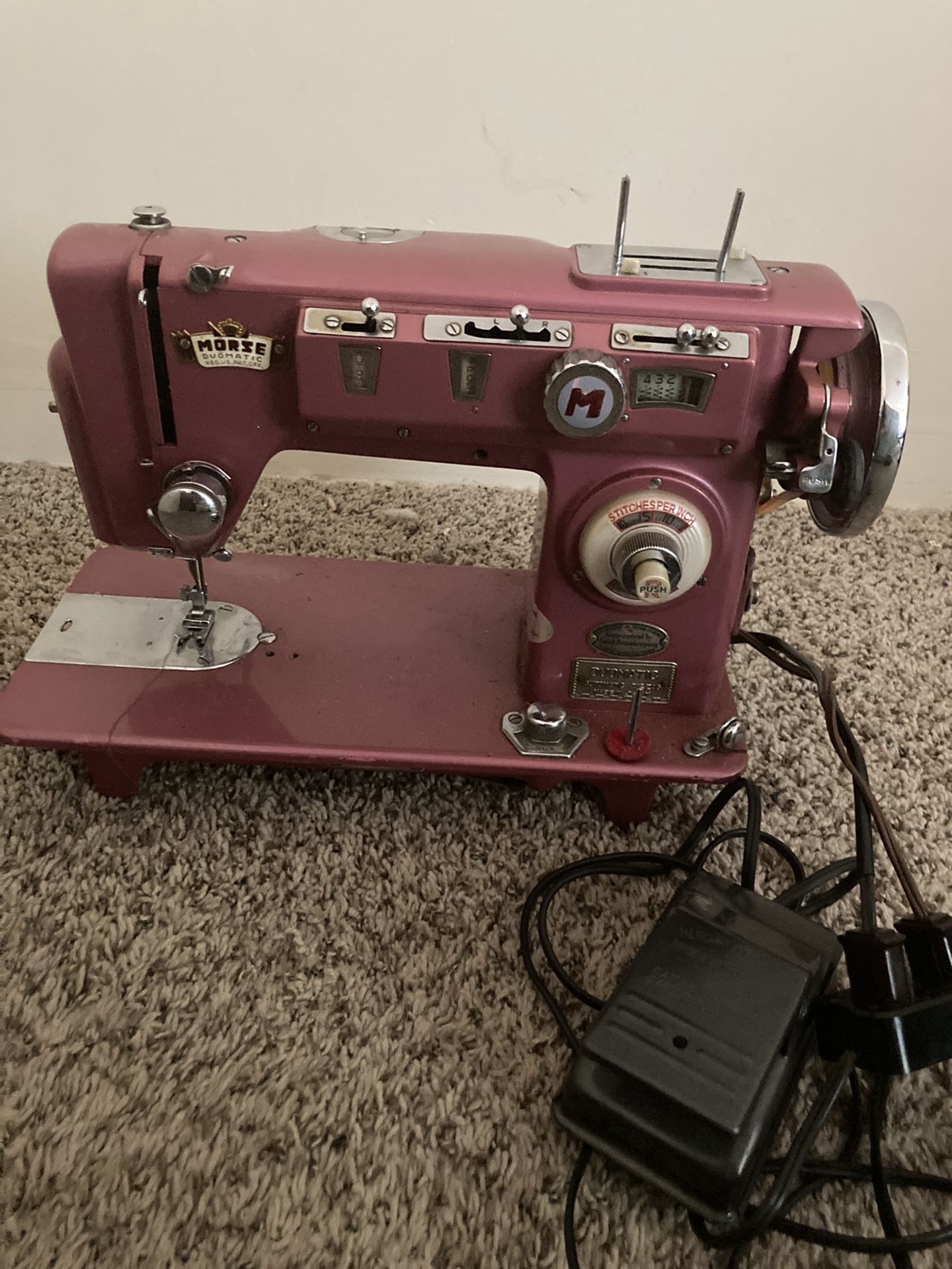 Vintage Morse Sewing Machine Pink Duomatic TZ 50 for Sale in Montrose ...