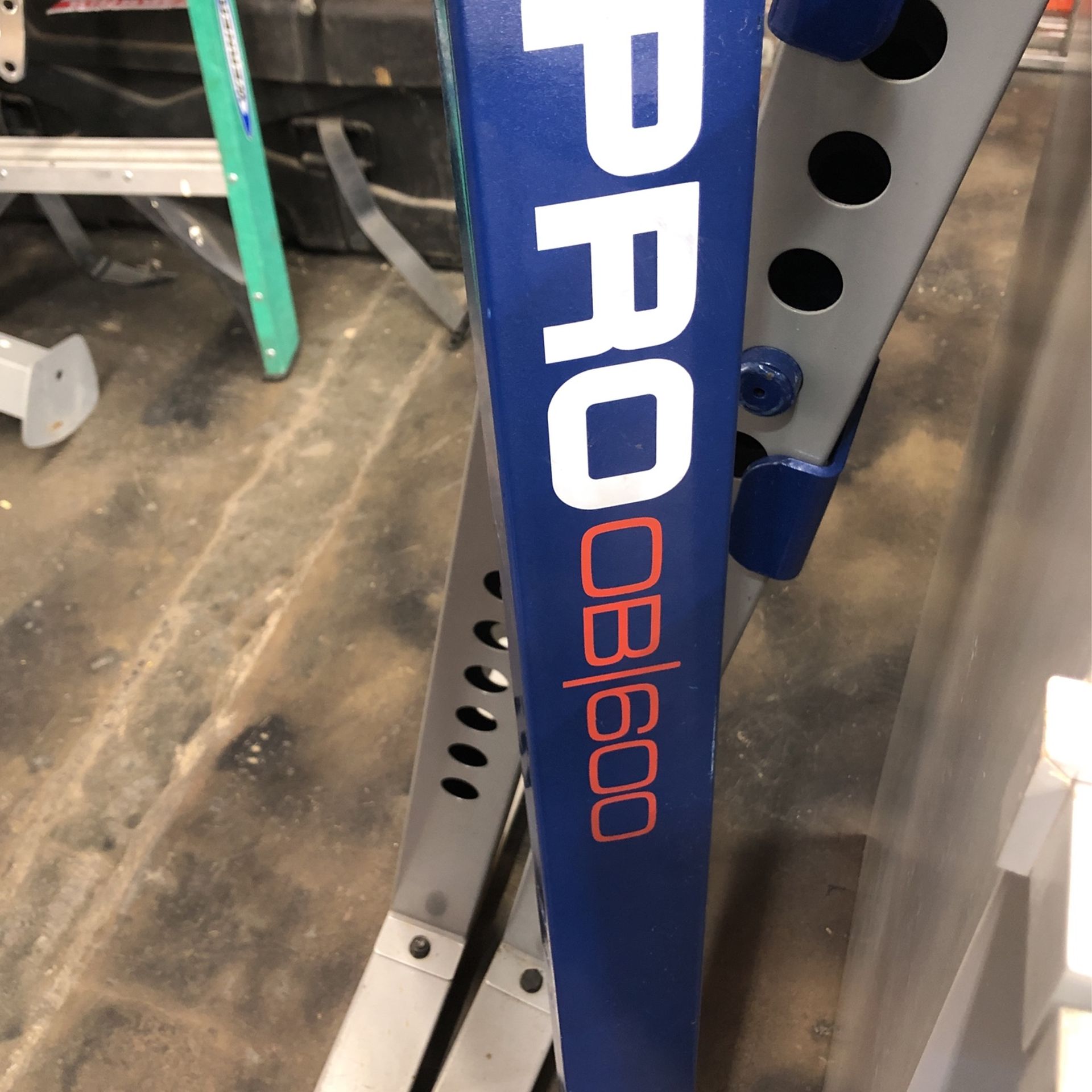 Fitness Pro OB600 Olympic Weight Bench for Sale in Irwindale, CA - OfferUp