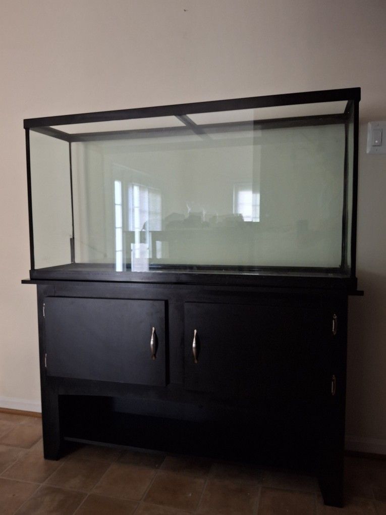 75 Gallon Fish Aquarium With Stand for Sale in Uppr Marlboro, MD - OfferUp