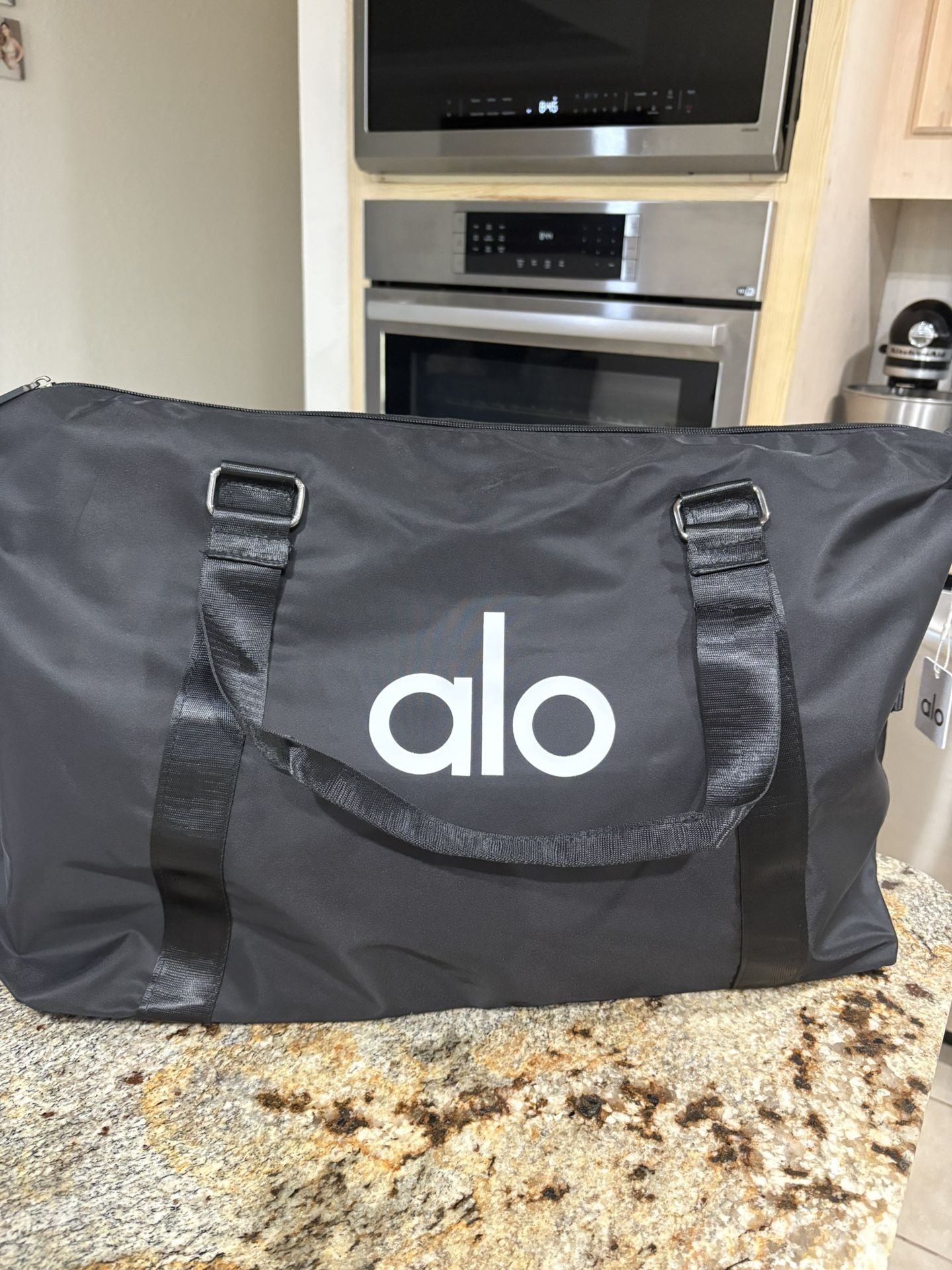 Bag. Alo for Sale in El Paso, TX - OfferUp