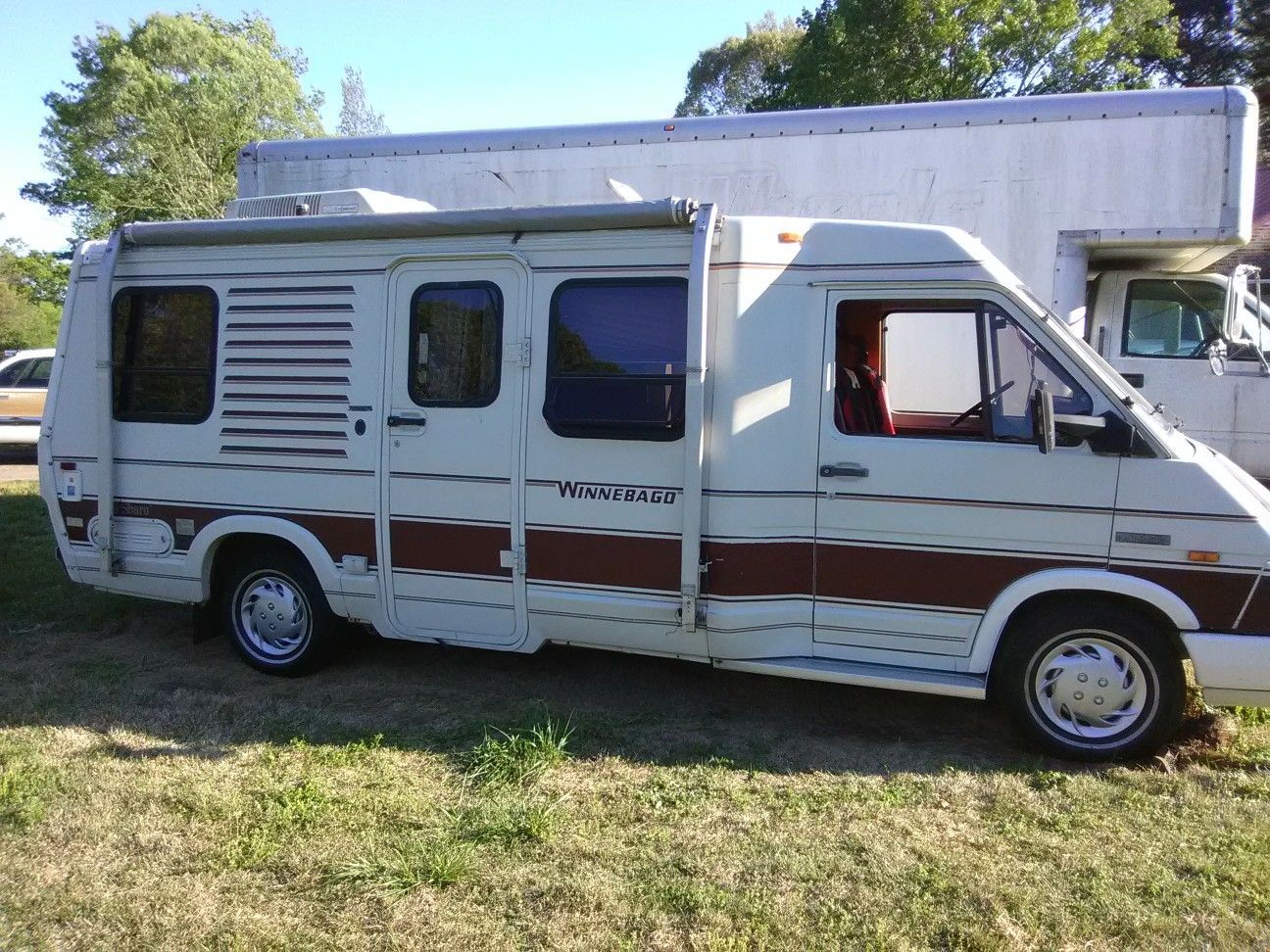 1985 winnebago lesharo for sale for Sale in Lincolnton, NC - OfferUp