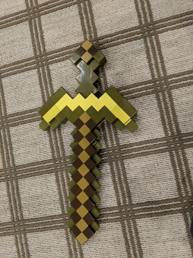Minecraft Foam Gold Pickaxe
