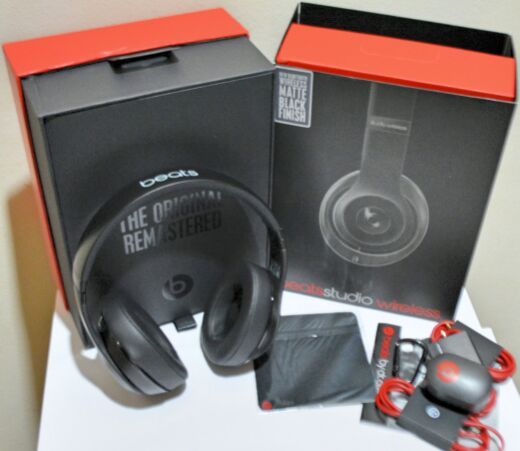 Beats studio wireless heaphones by Dr. Dre/model #B0501 for Sale in ...