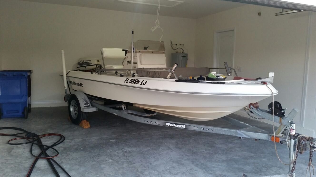 Wellcraft 160 Fisherman boat 17 ft center console for Sale in Riverview ...