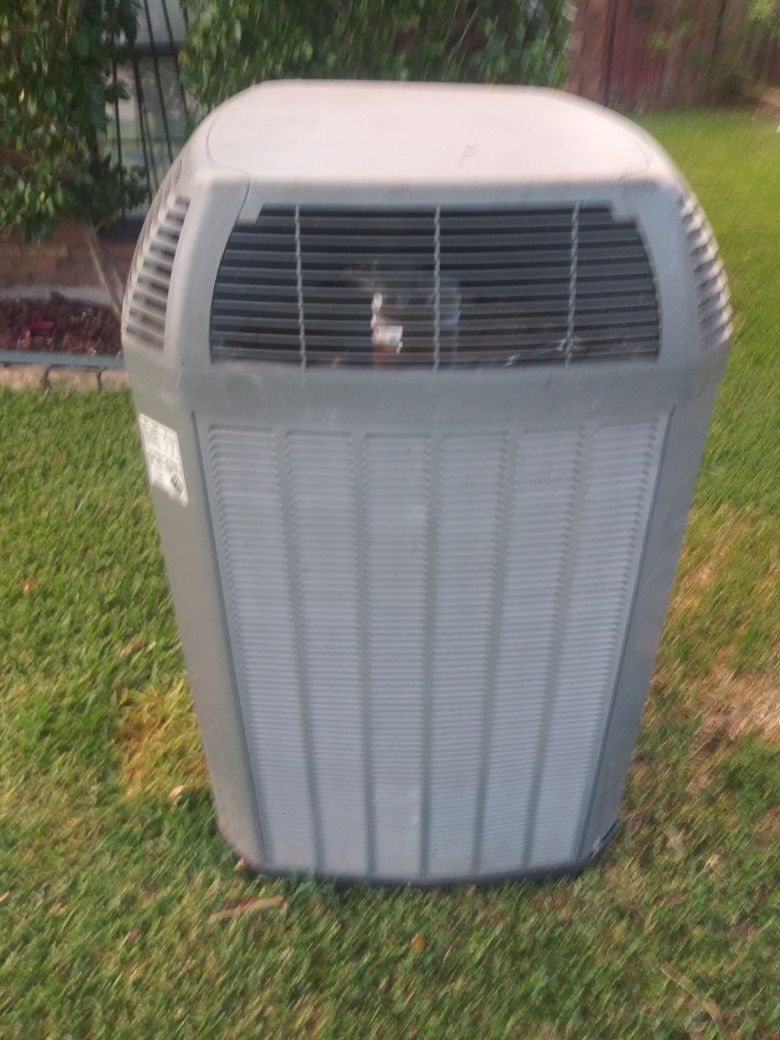 5 Ton Trane XL 14i AC Condenser R22 for Sale in Dallas, TX - OfferUp