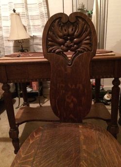 Antique Tiger Grain oak chair for Sale in Trussville, AL - OfferUp