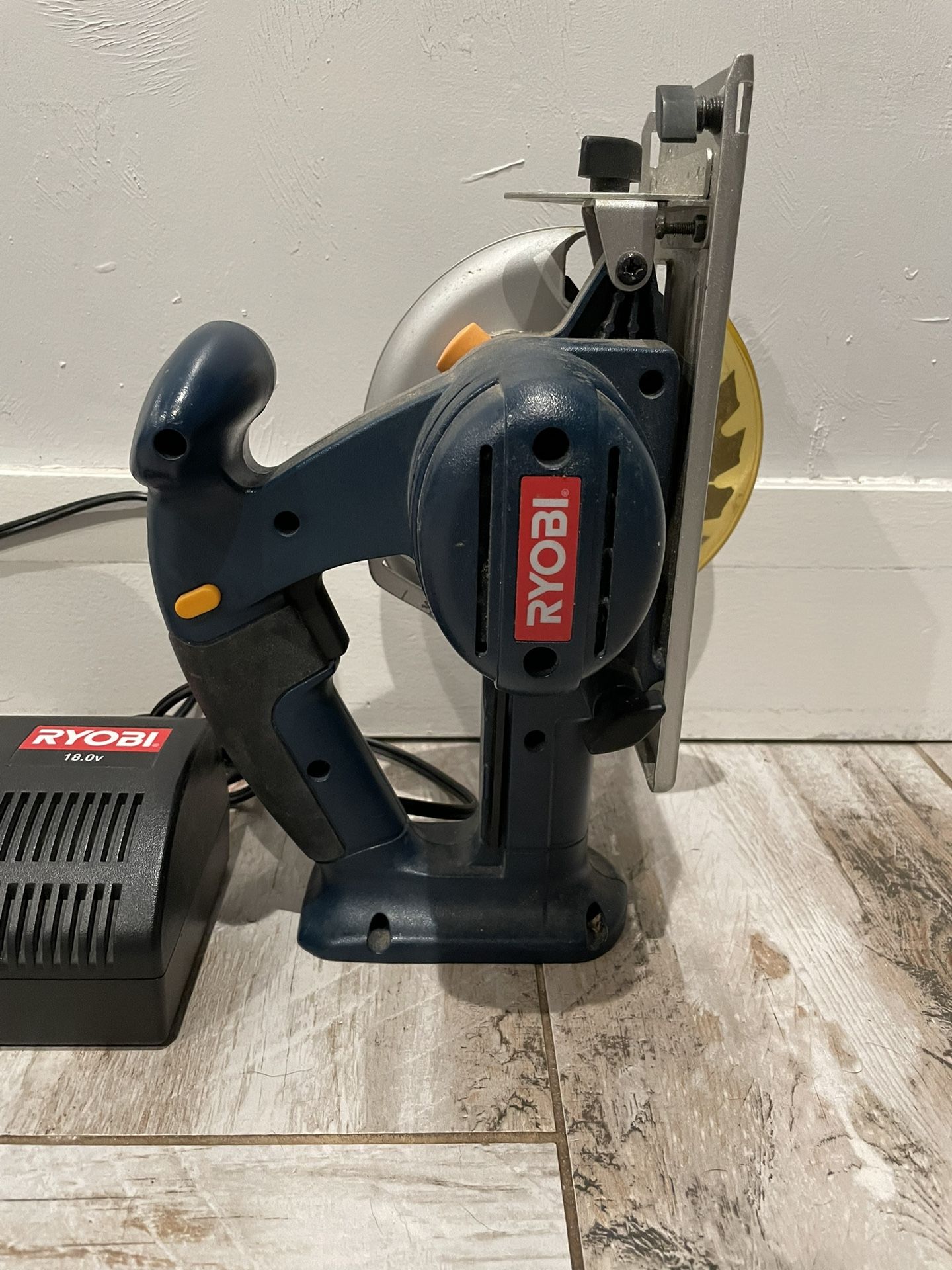 Ryobi drill 18 volt store