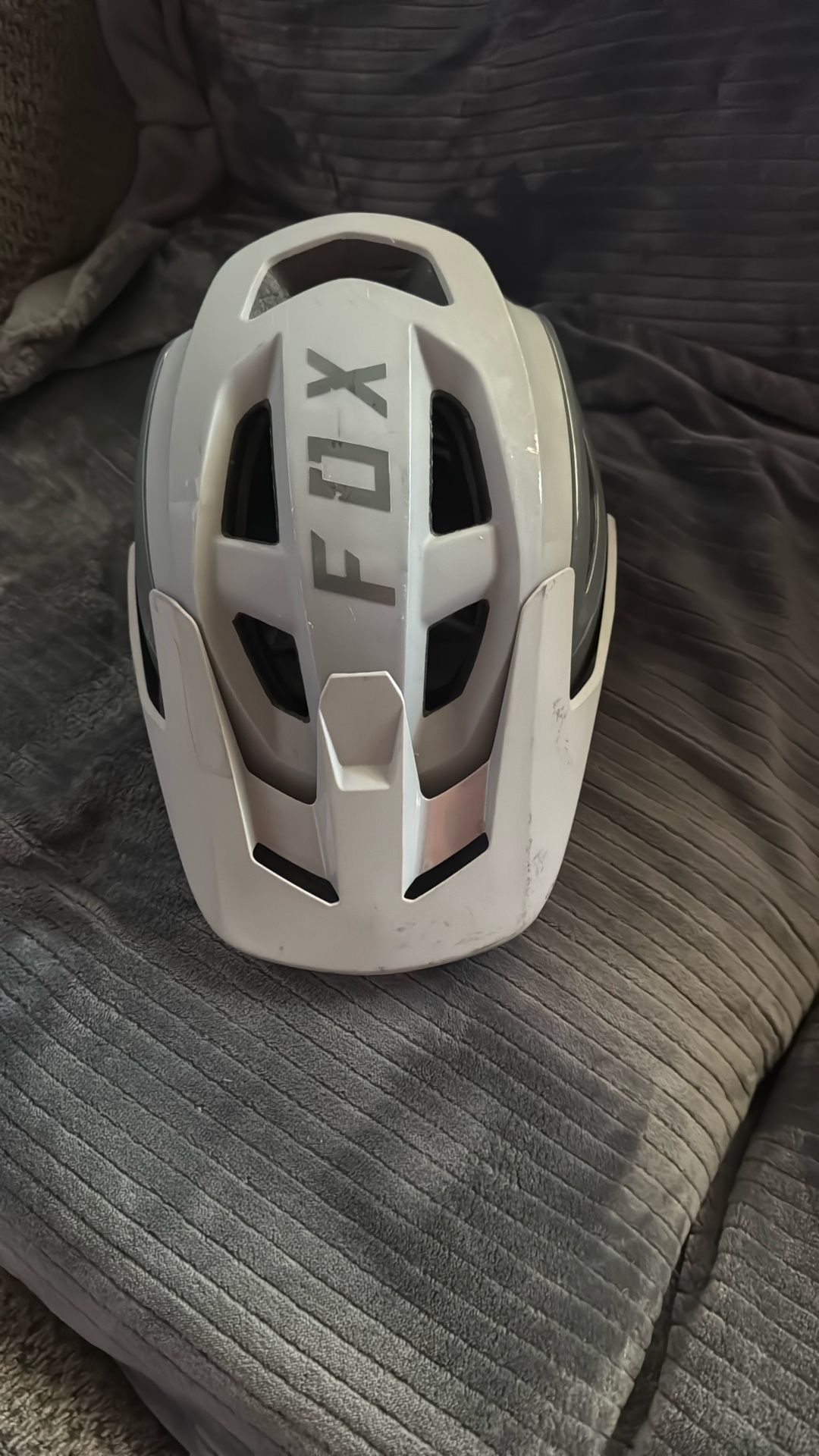 Fox Speed Frame Bike Helmet. for Sale in San Diego, CA - OfferUp