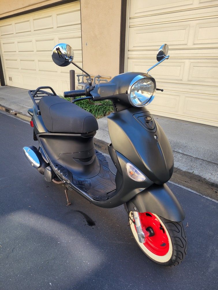2012 Genuine Buddy 125 for Sale in Huntington Beach, CA - OfferUp