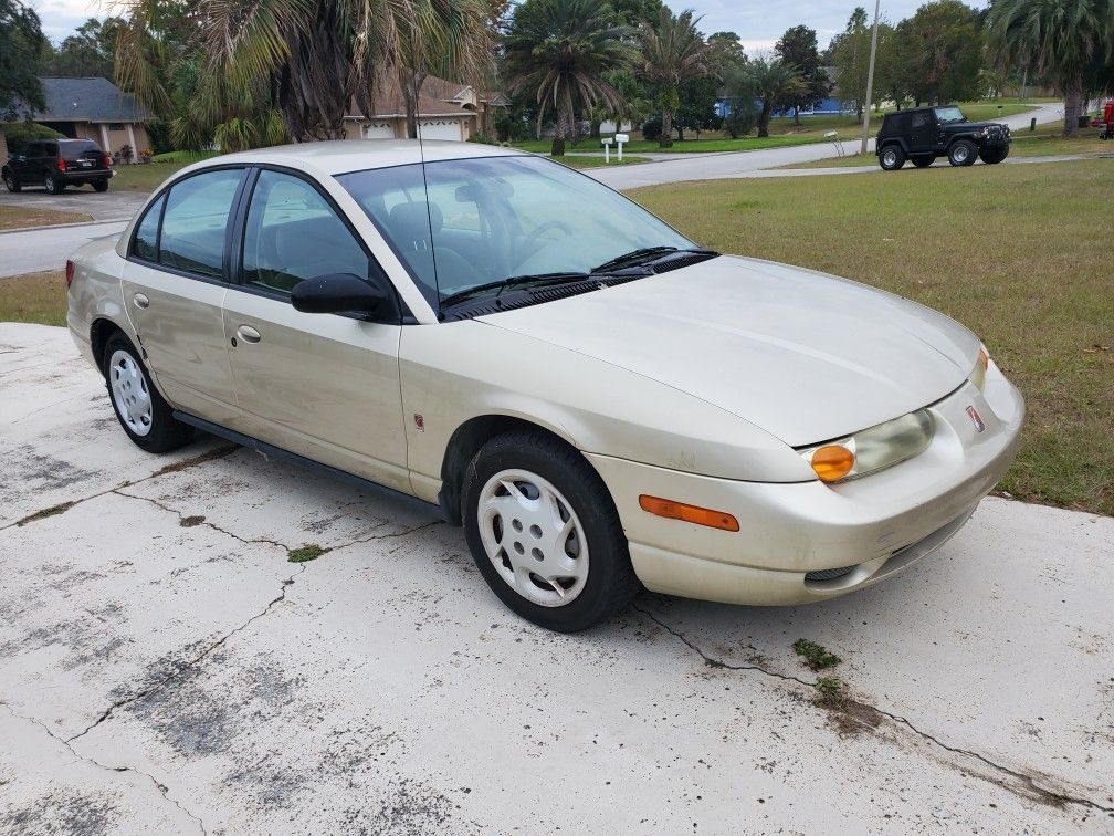 2002 Saturn SL2 for Sale in Spring Hill, FL - OfferUp