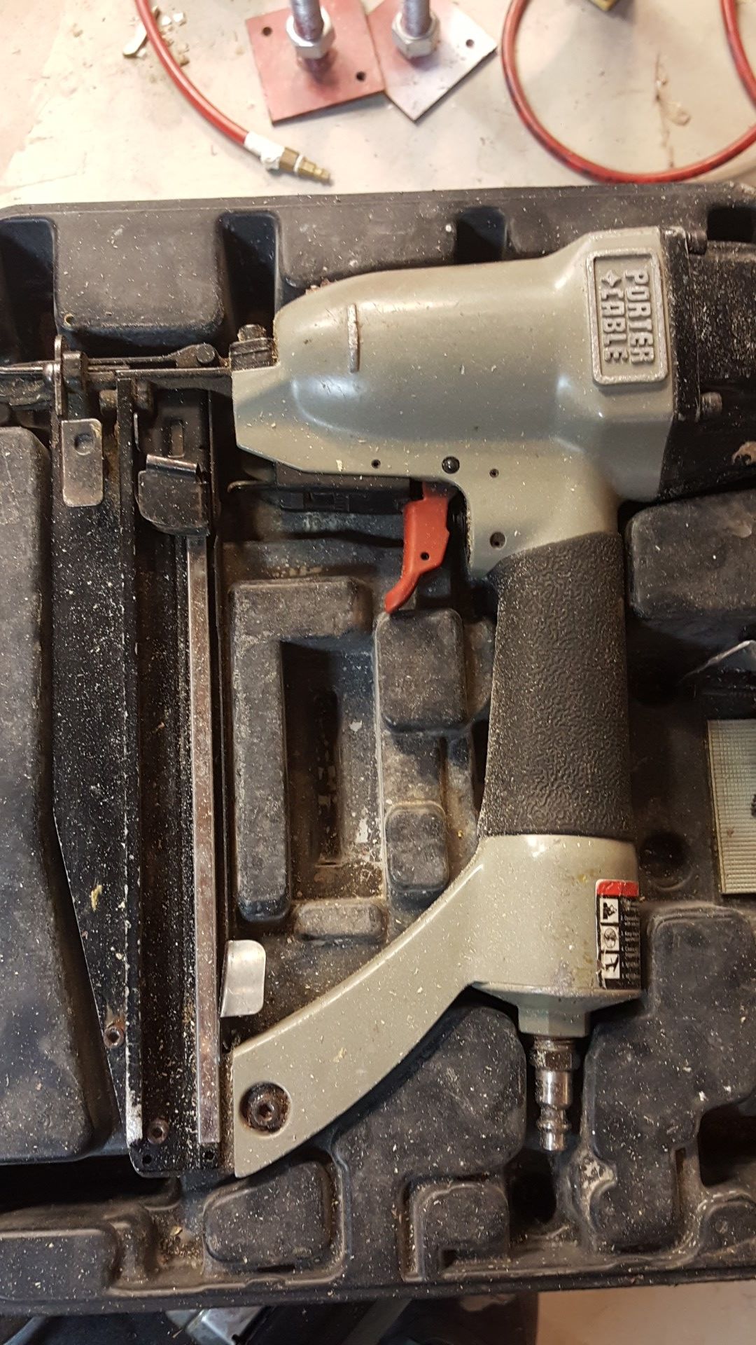 Porter cable 16 gauge trim gun for Sale in Chicago, IL - OfferUp