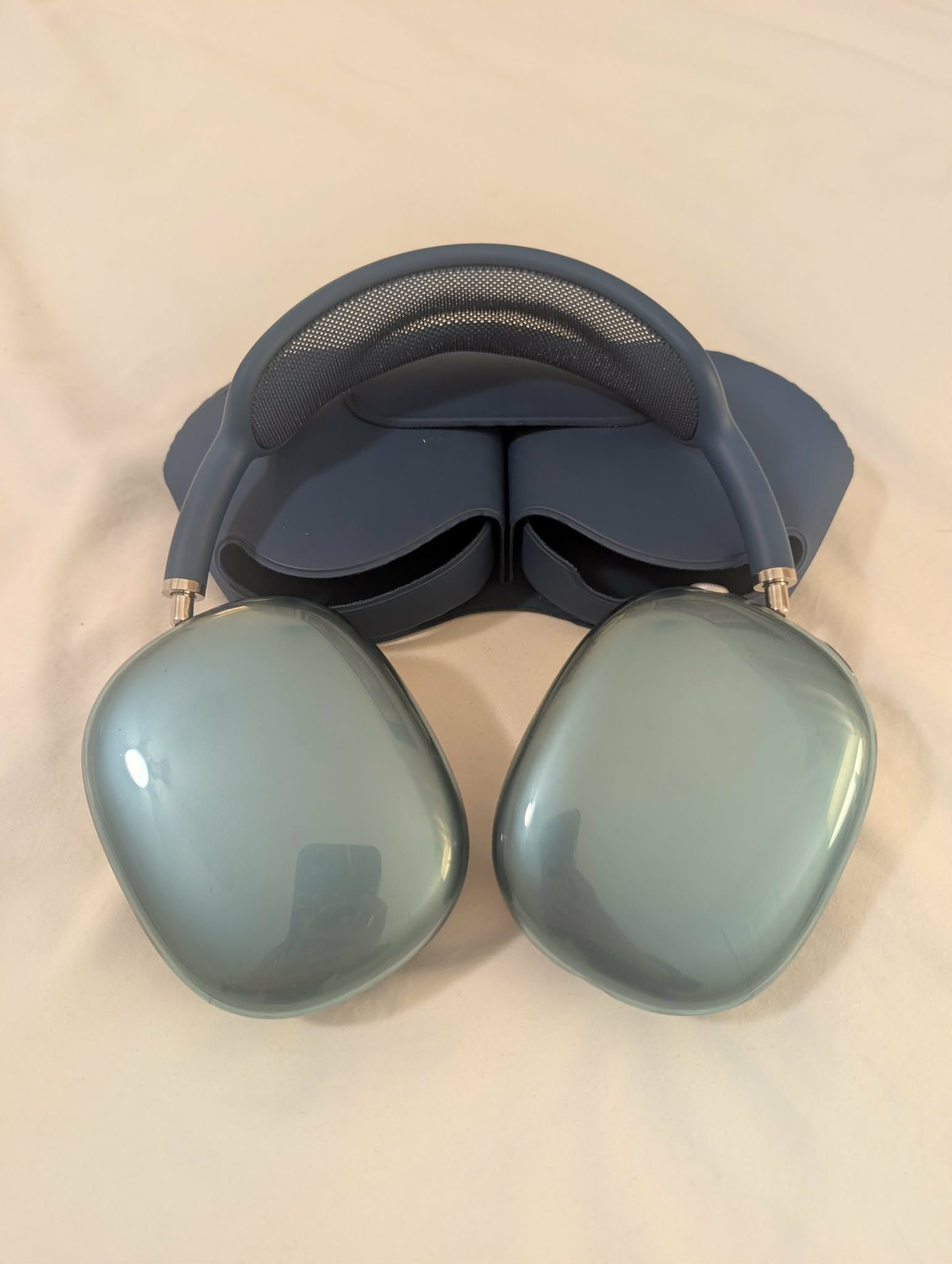 Airpods Max Blue (lightning) for Sale in Glen Allen, VA - OfferUp